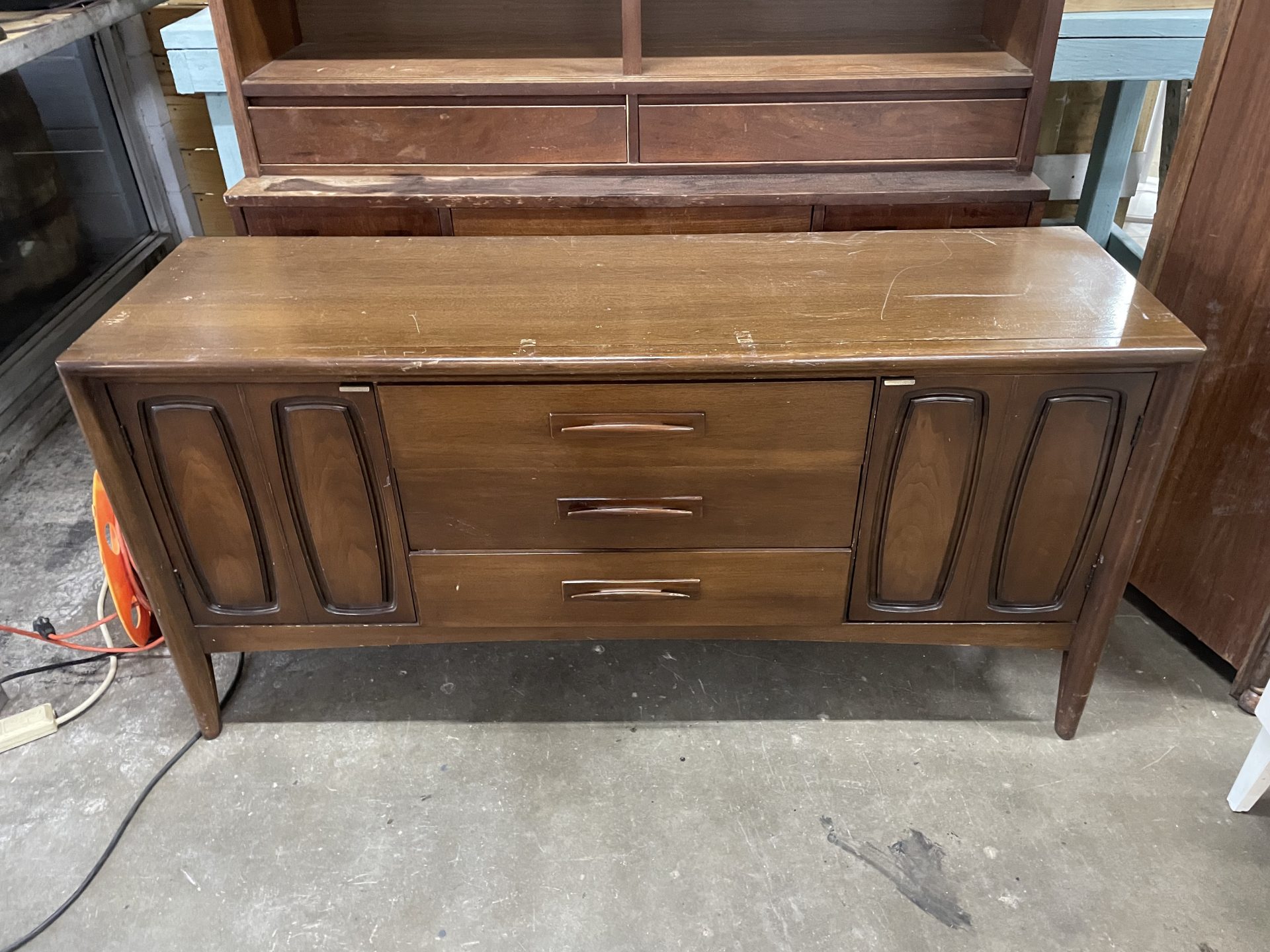 Broyhill Entertainment Console | Picker Place