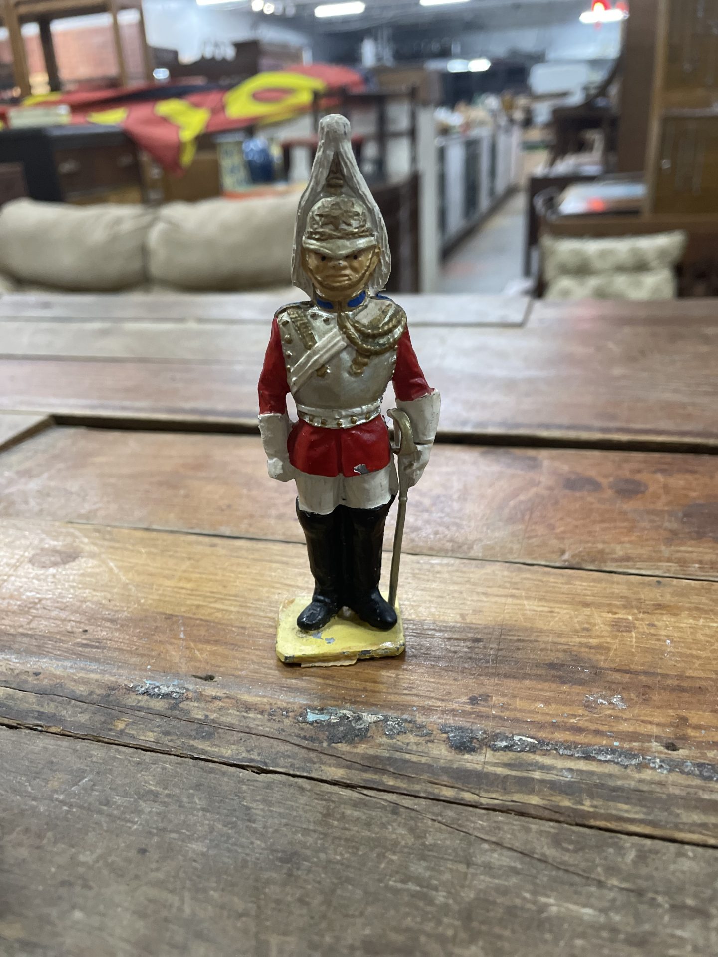 British 1970 Life Guard Lead Figure - Picker Place