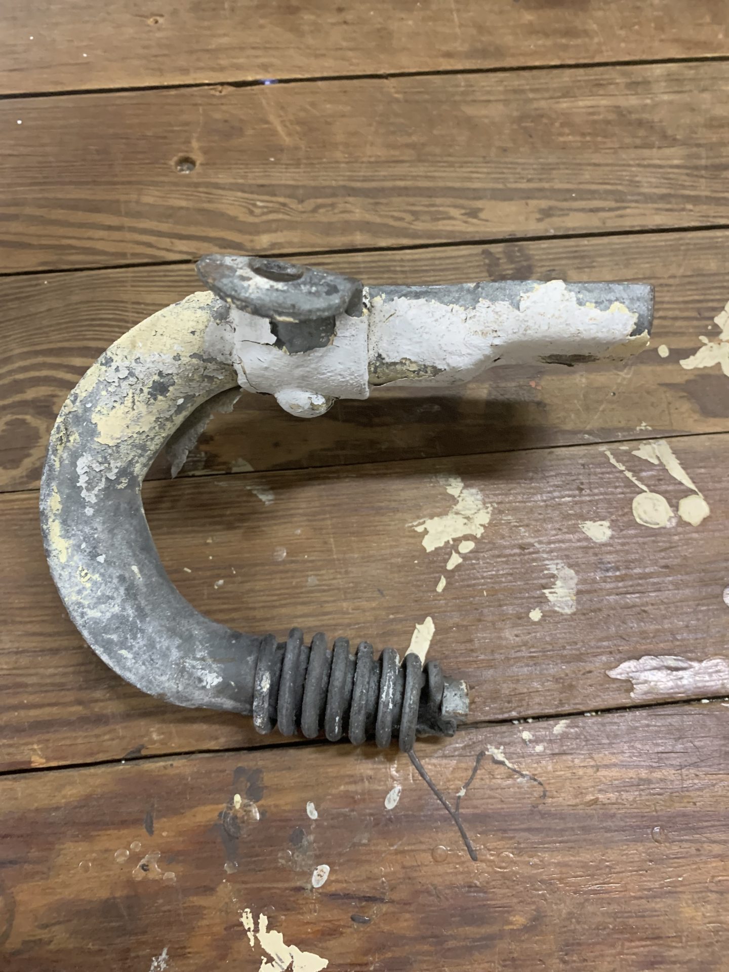 Metal Insulator Connector | Picker Place