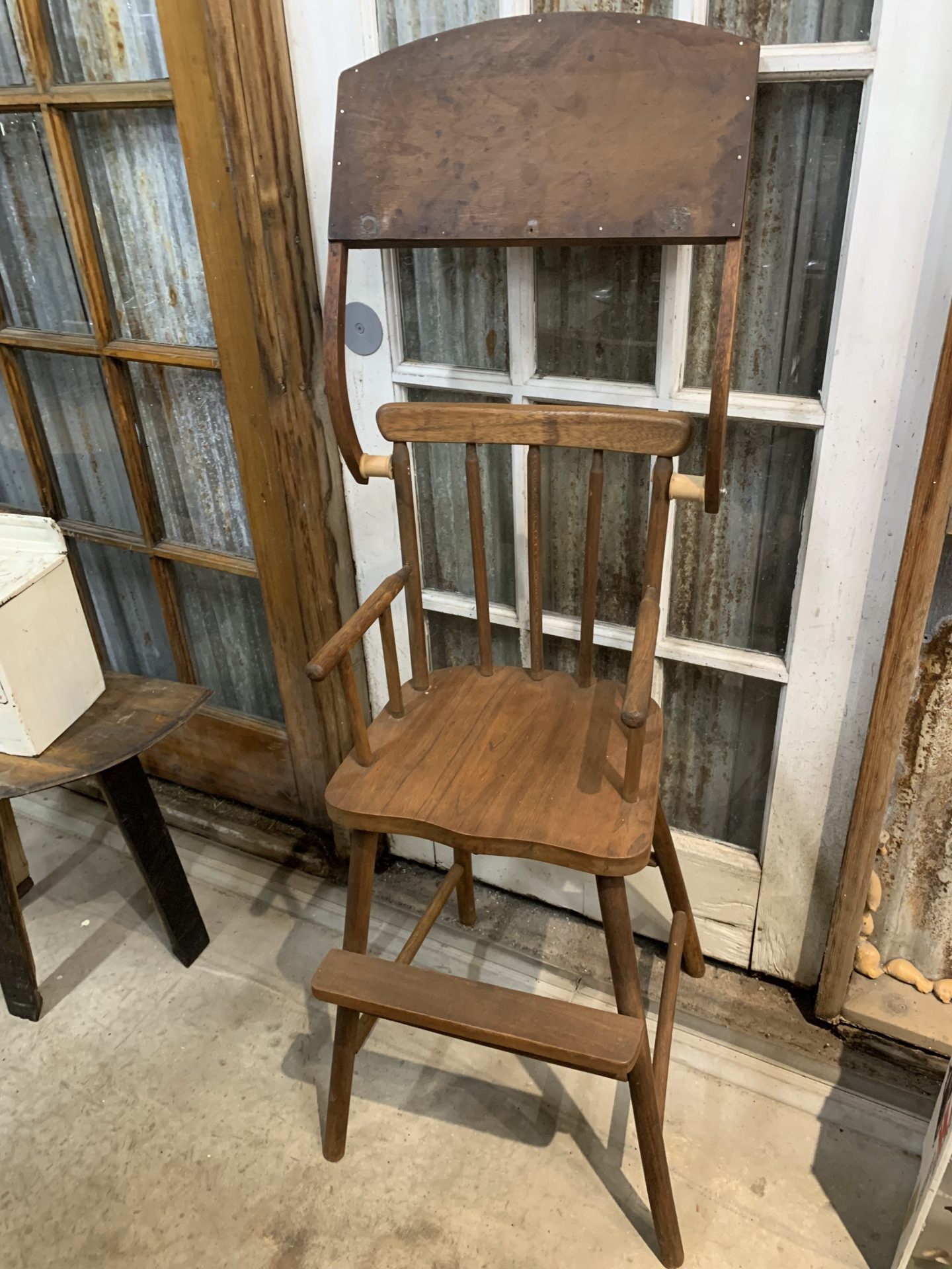 Wooden High Chair (Rounded) - Picker Place