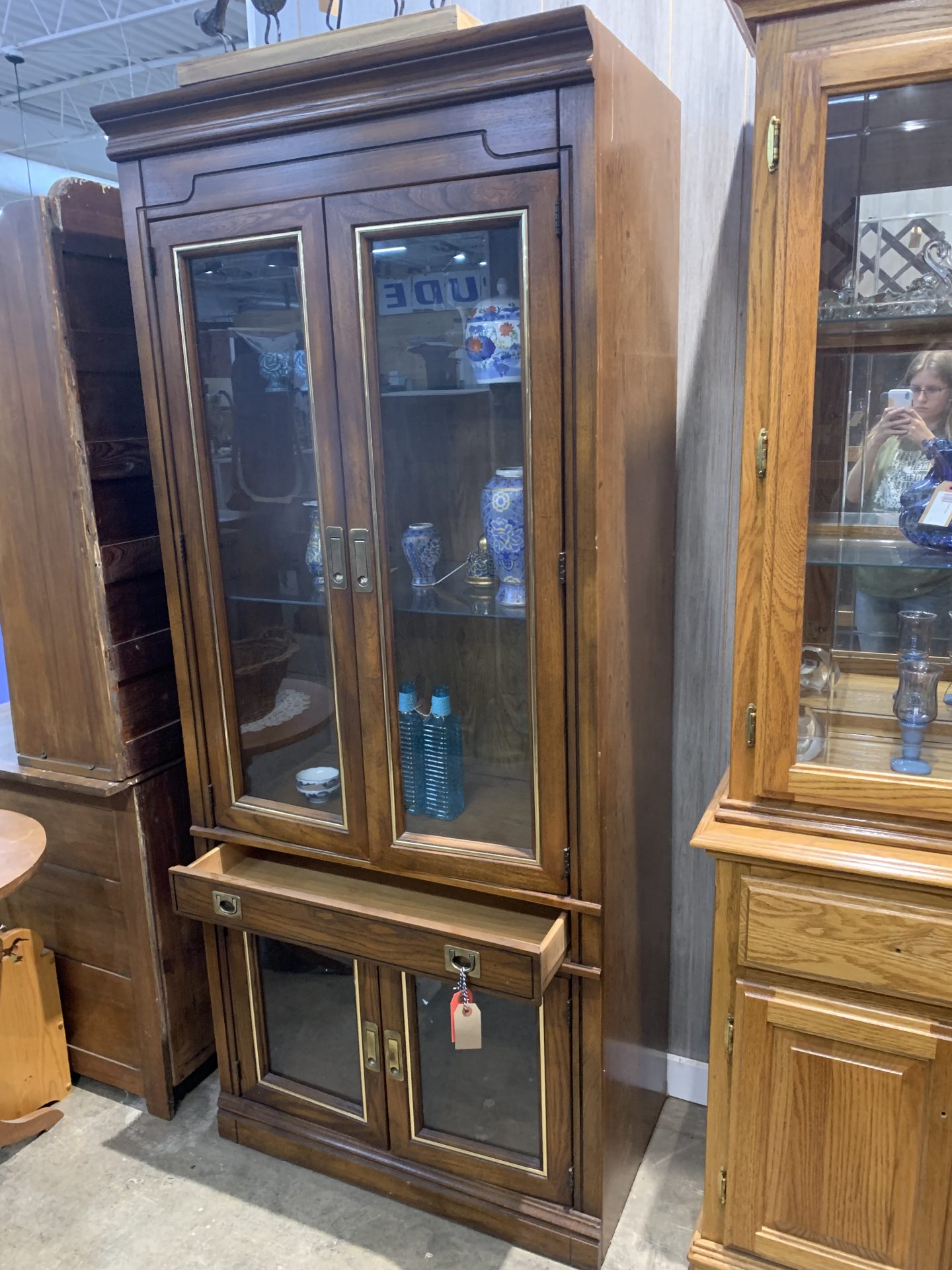 MCM Small Hutch - Picker Place