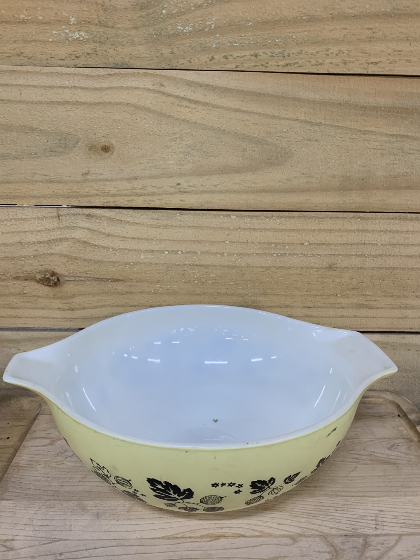 Pyrex Bowl - Picker Place