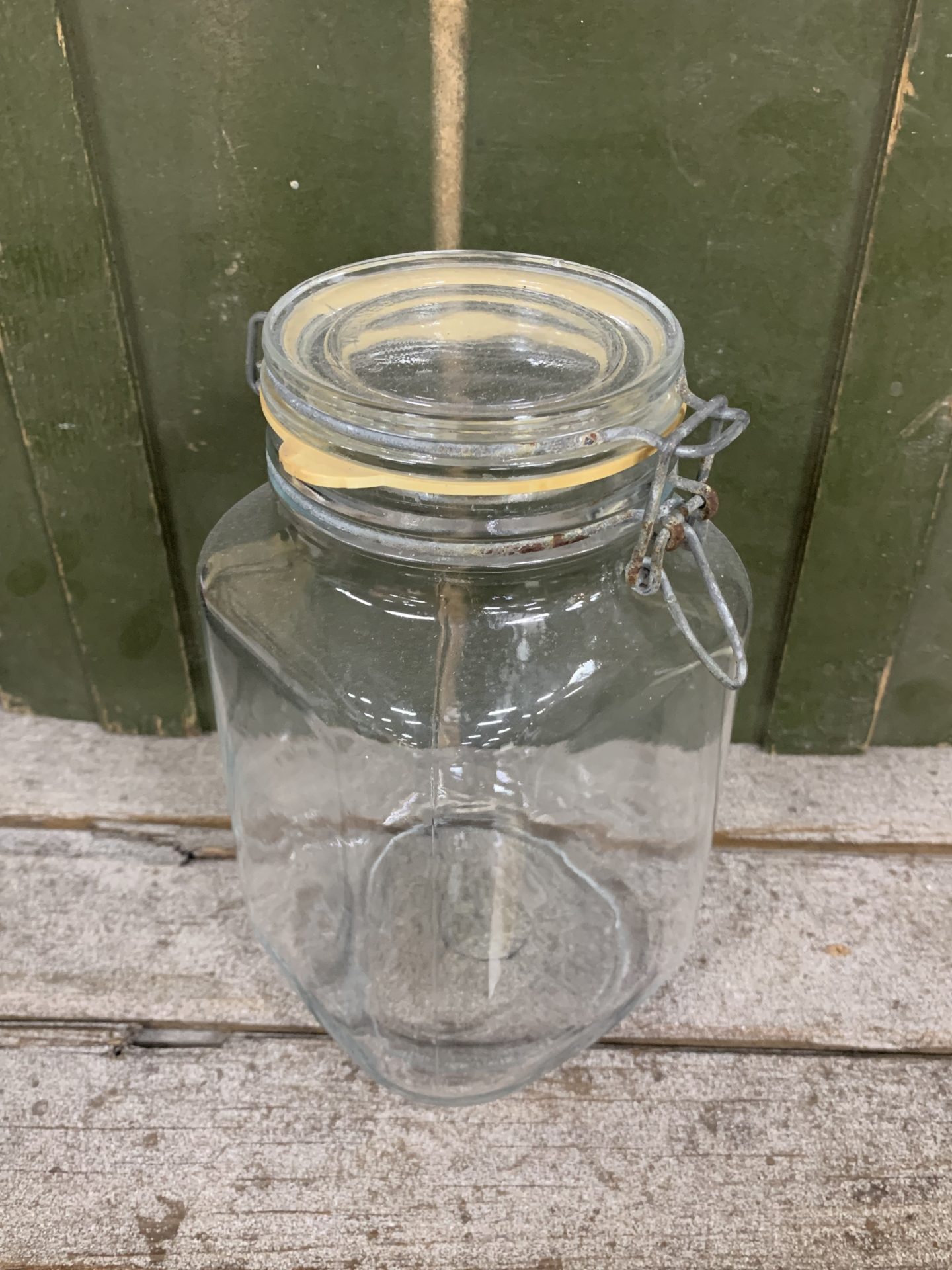 Glass Jar w/ Lid - Picker Place
