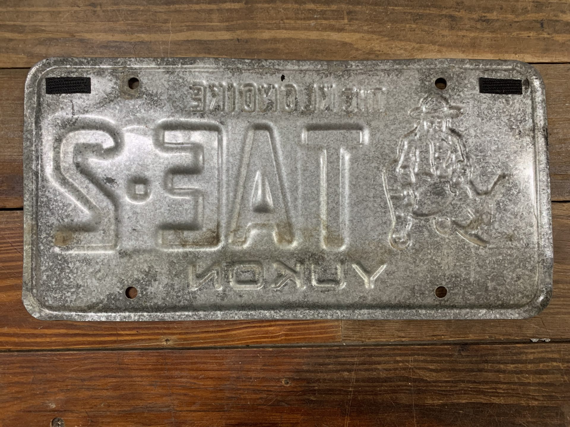 1980s The Klondike License Plate - Picker Place