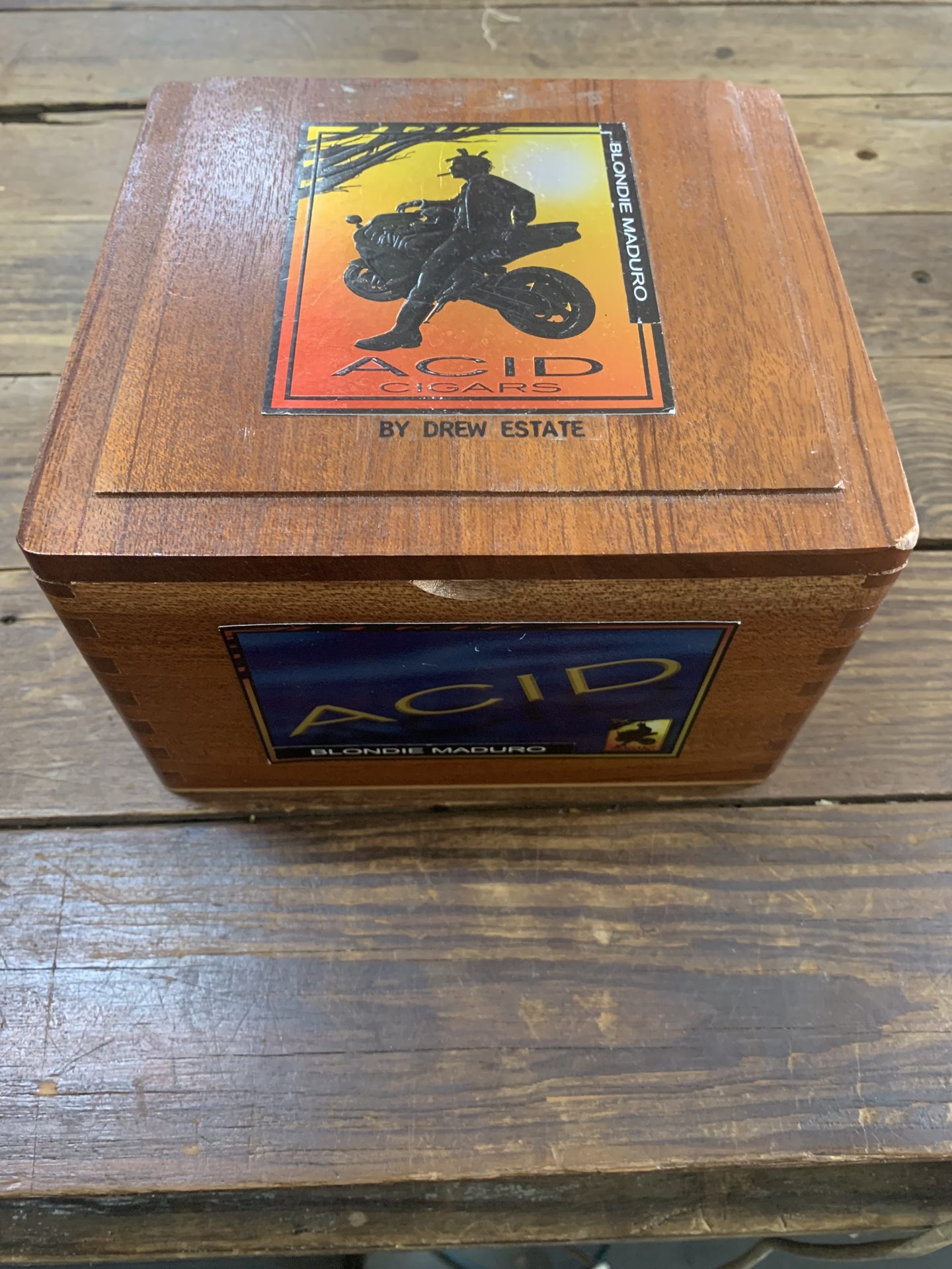 Acid Cigar Box - Picker Place