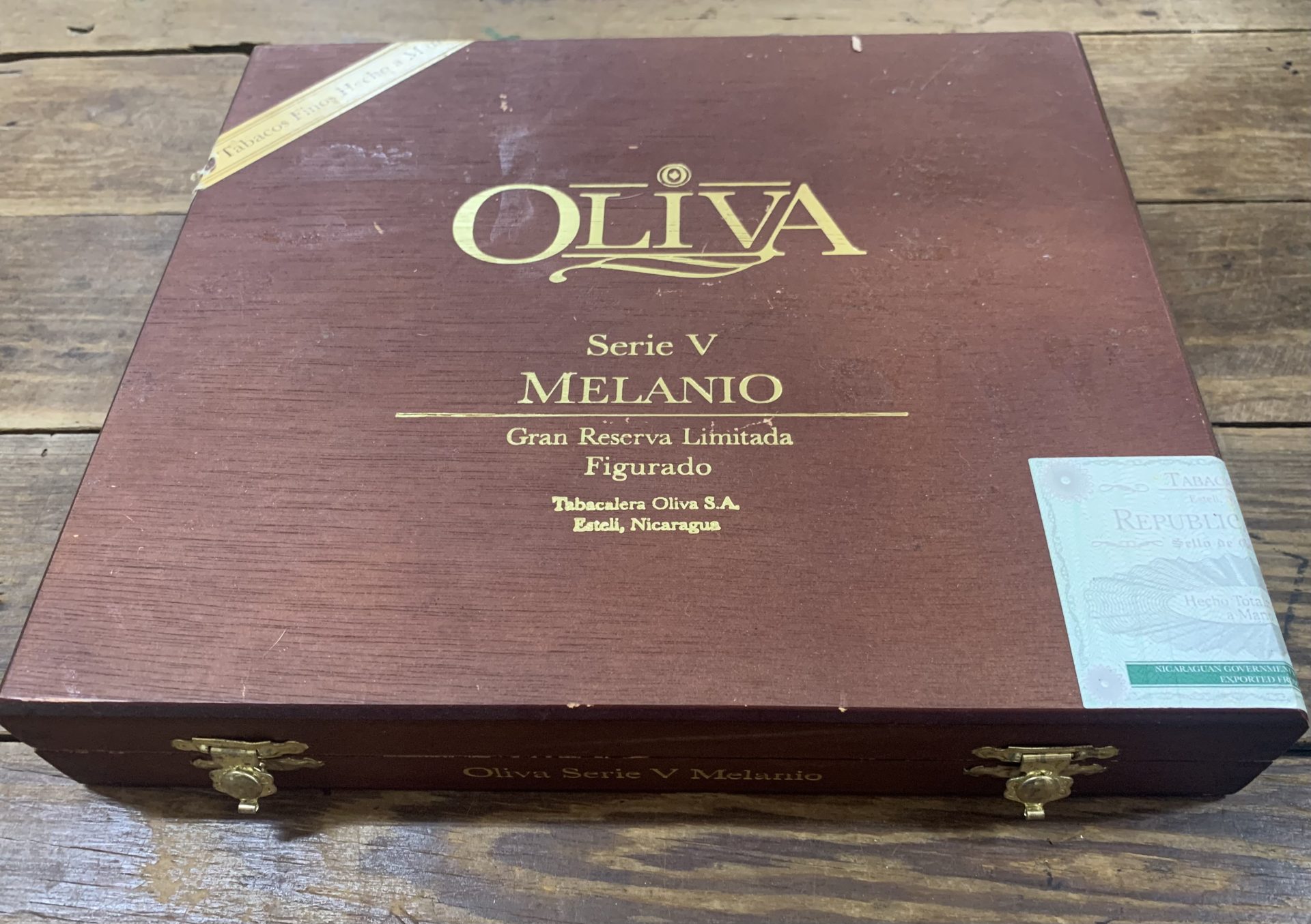 Oliva Cigar Box | Picker Place