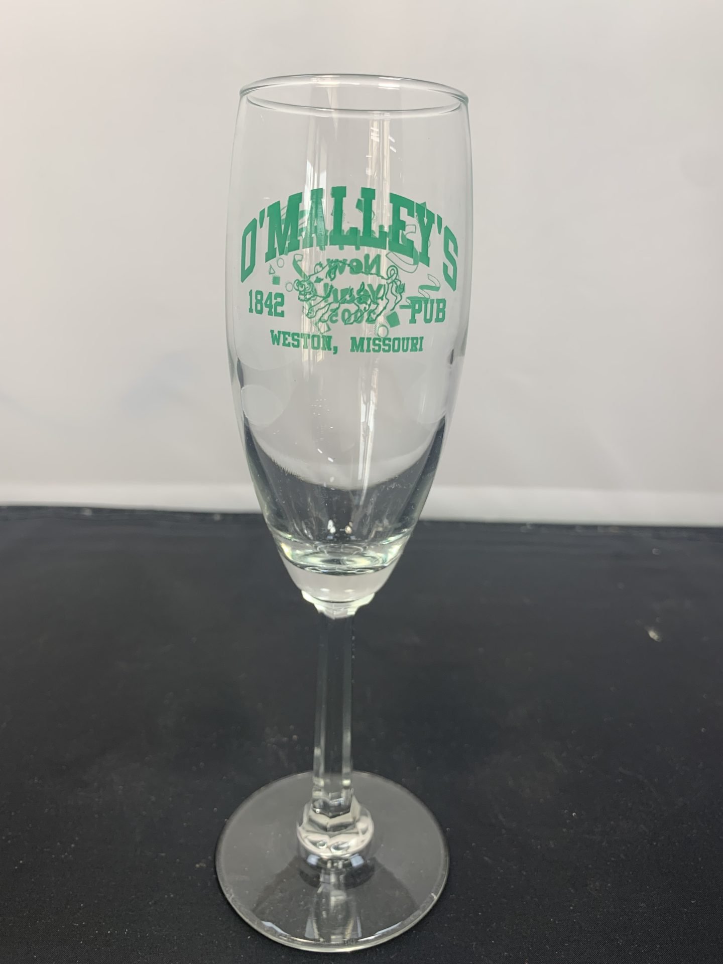O'Malley's Pub Glass - Picker Place
