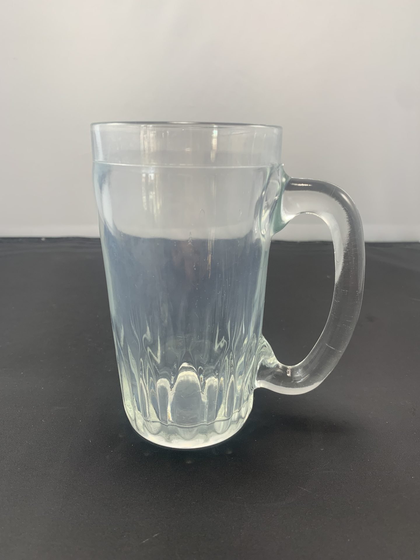 Clear Glass Cup w/Handle - Picker Place