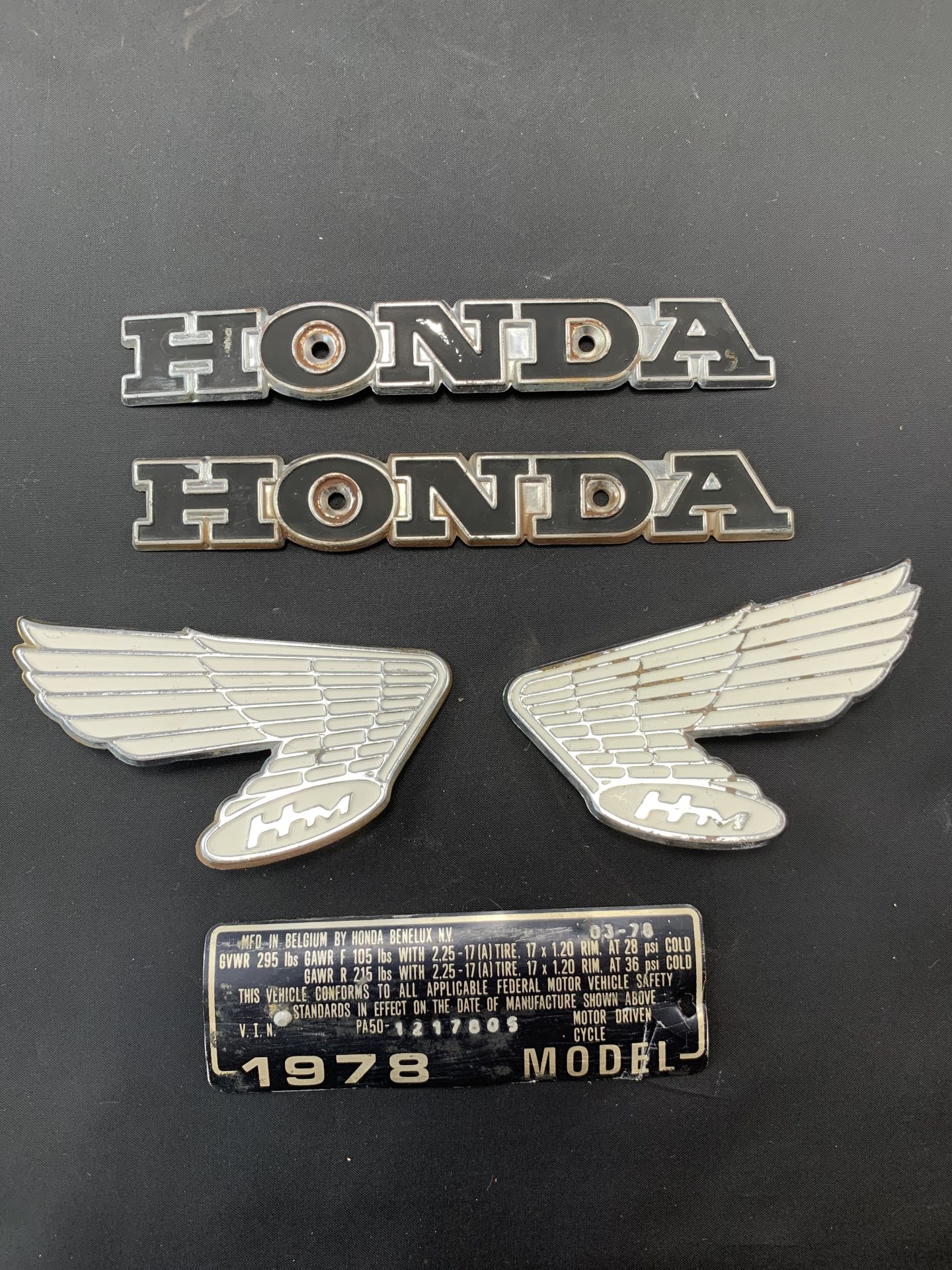 Honda Badges - Picker Place