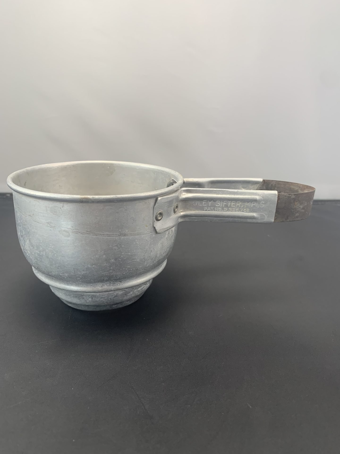 Foley Metal Hand Sifter - Picker Place