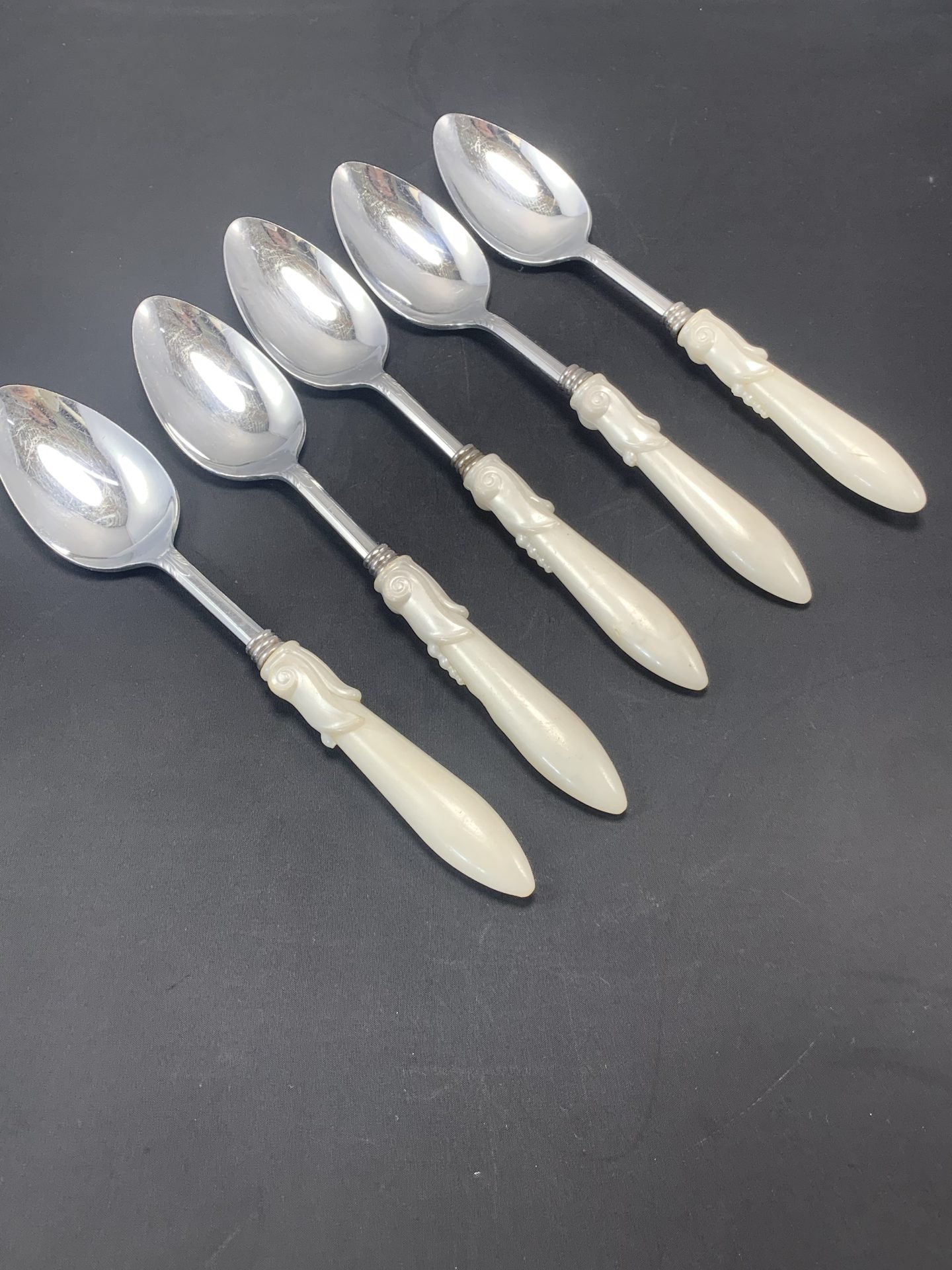 5 Perma-Brite Art Decor Spoons - Picker Place