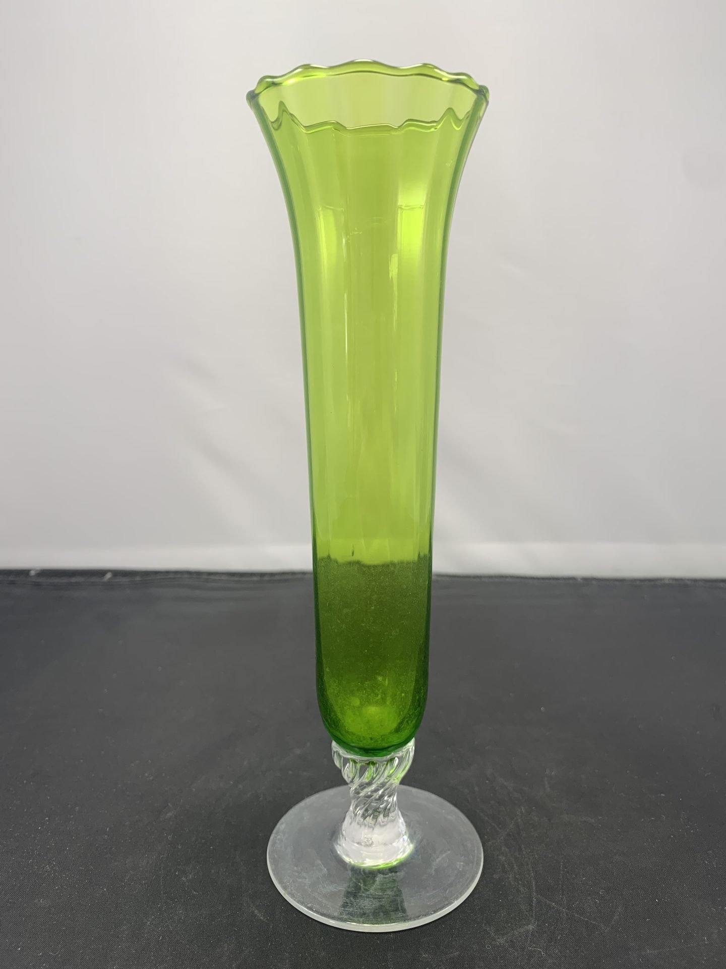 Lime Green Vase - Picker Place