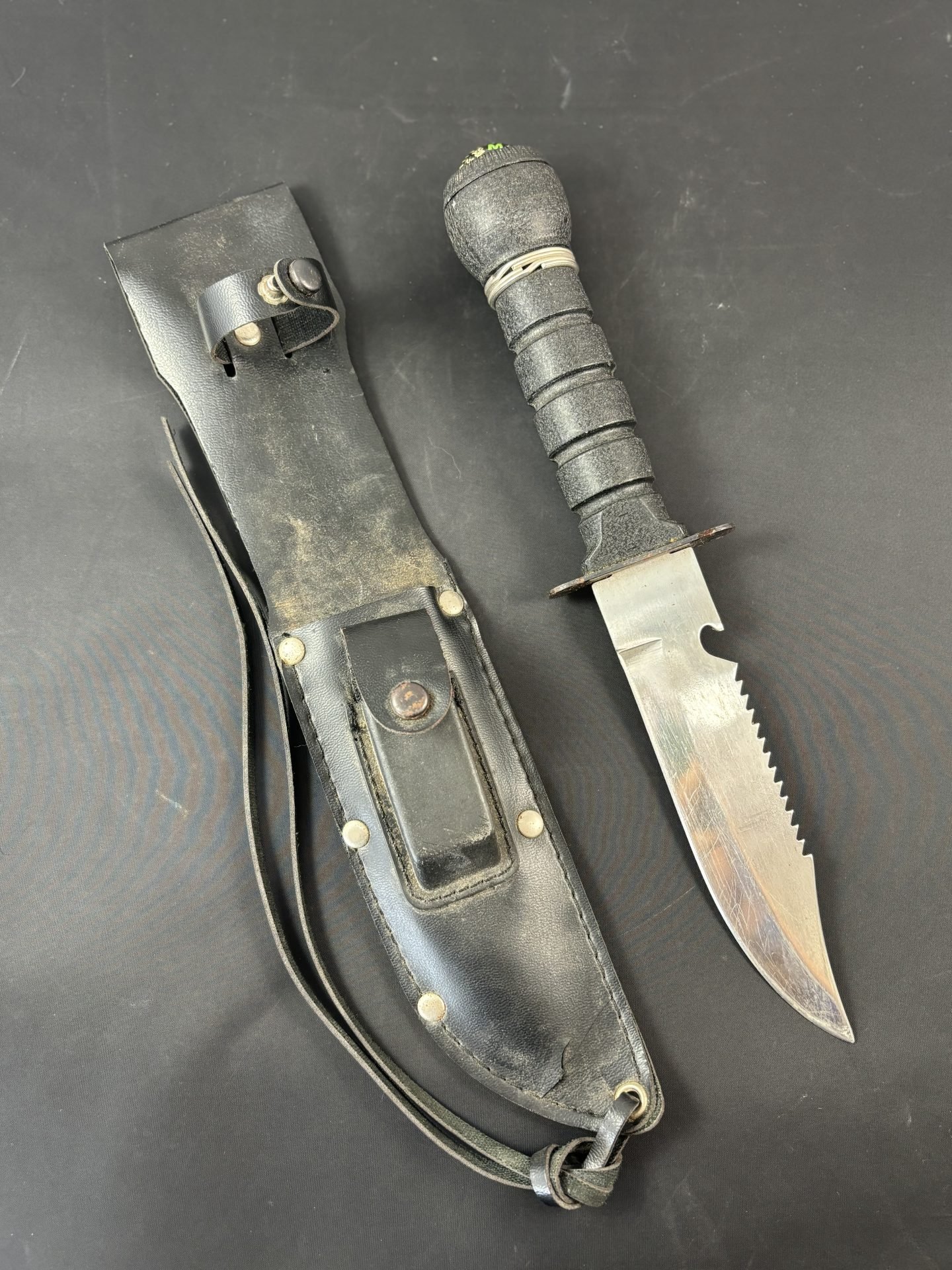 Survival Knife - Picker Place
