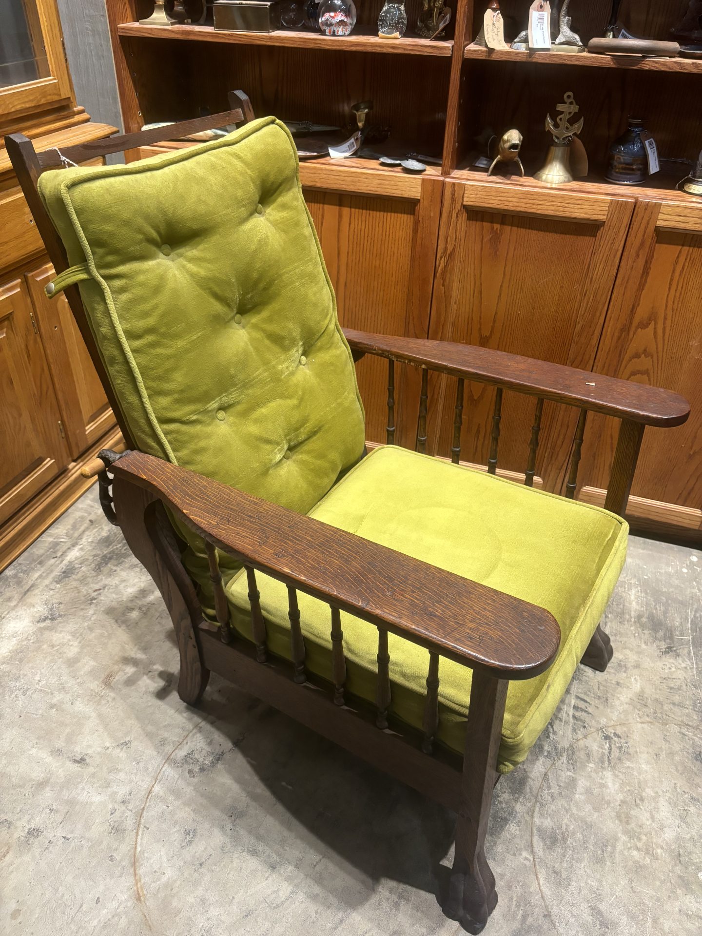 Victorian Recliner - Picker Place