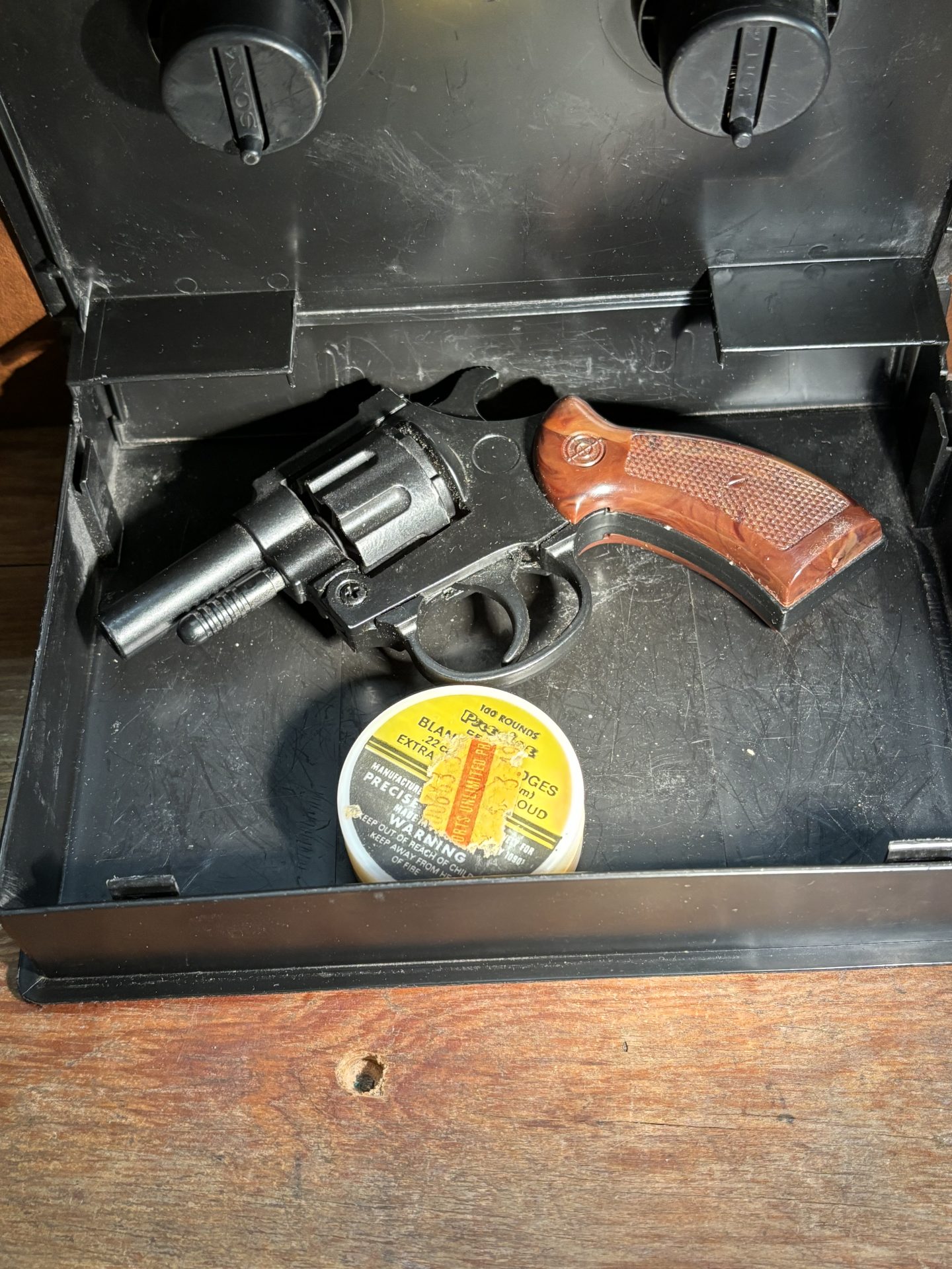 Revolver Prop w/Case - Picker Place