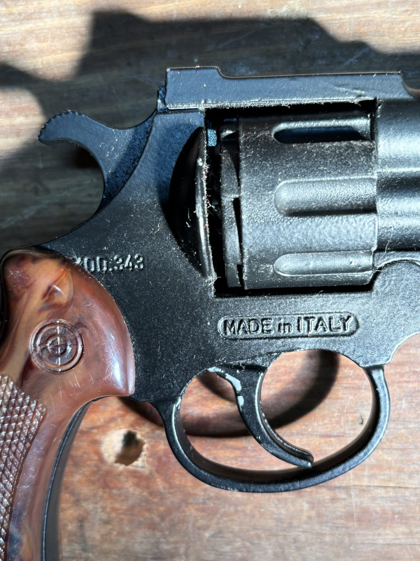 Revolver Prop w/Case - Picker Place