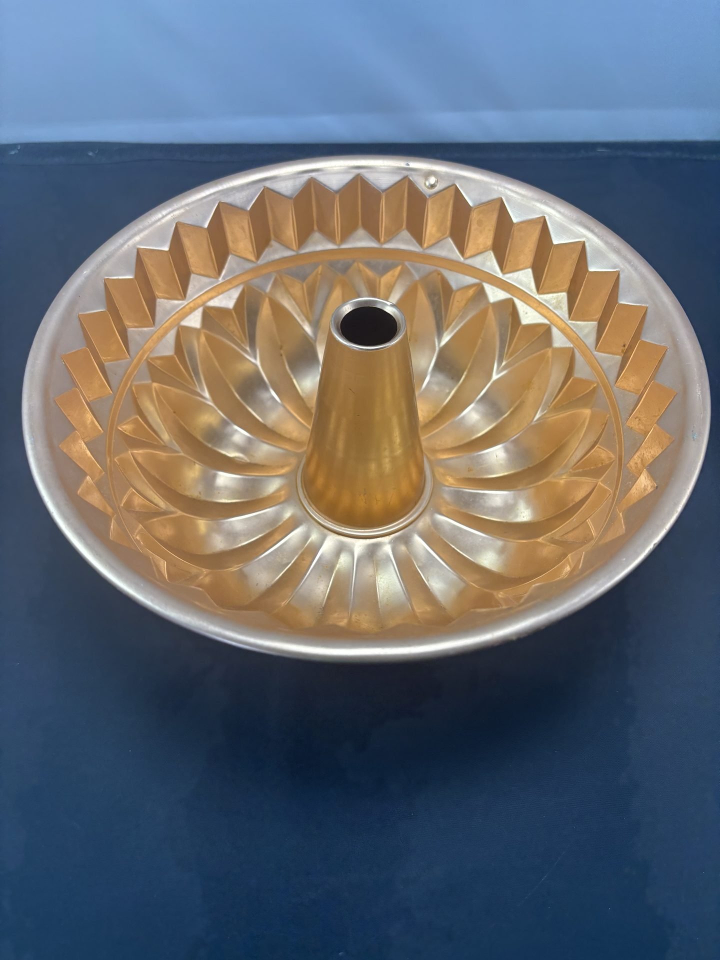 Classic Dome Jello Mold - Picker Place