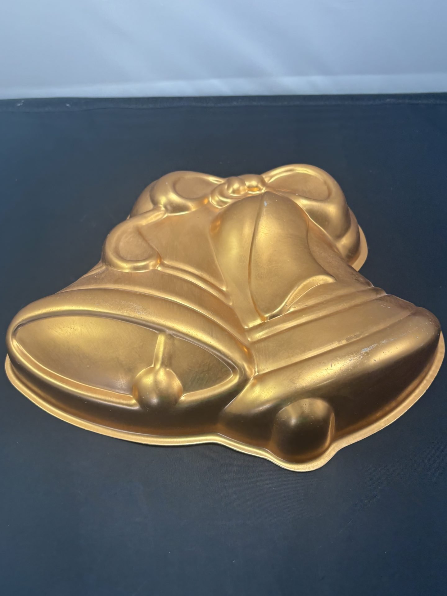 Festive Bell Jello Mold - Picker Place