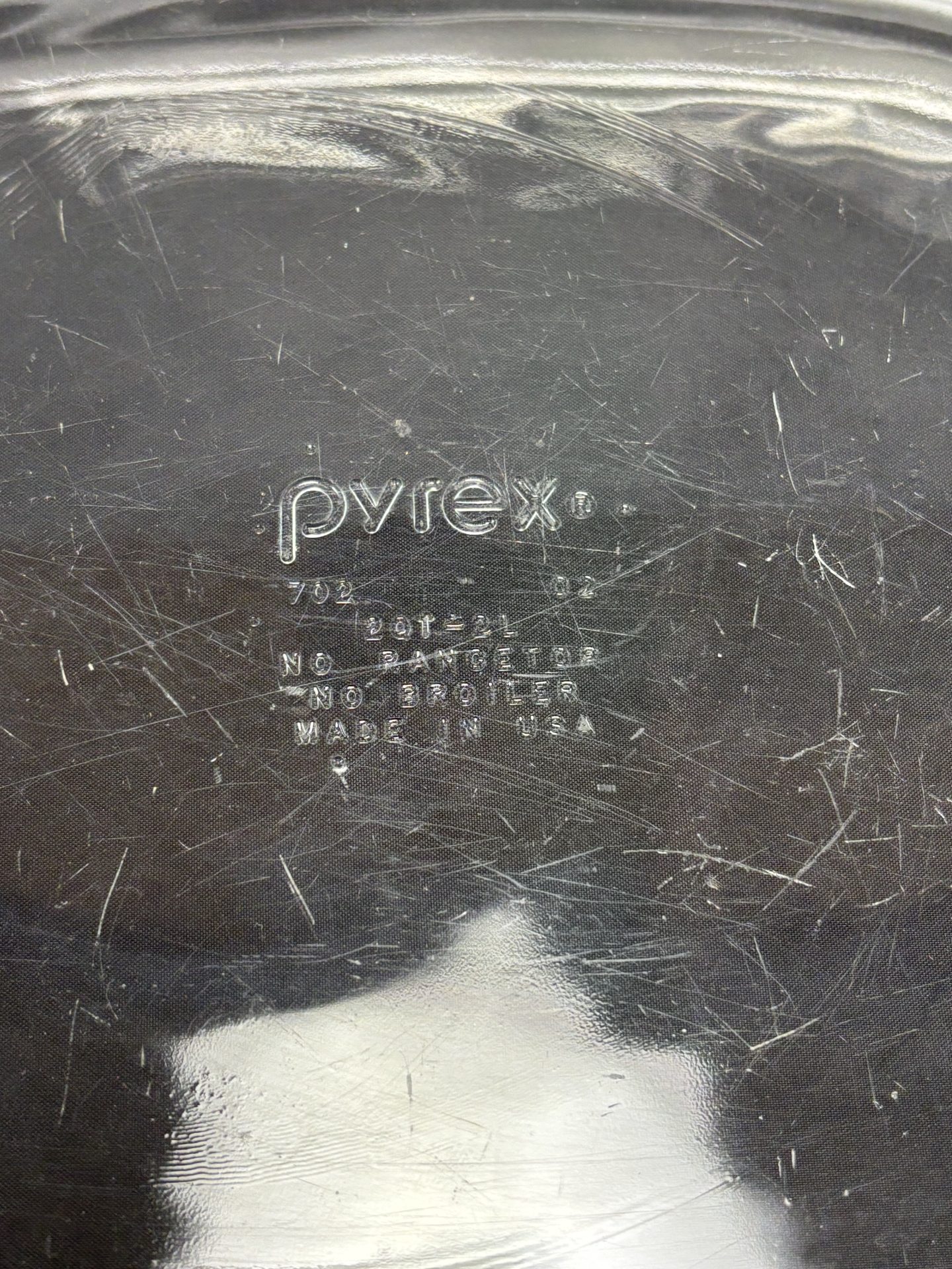 Pyrex Oval Baking Dish - Picker Place