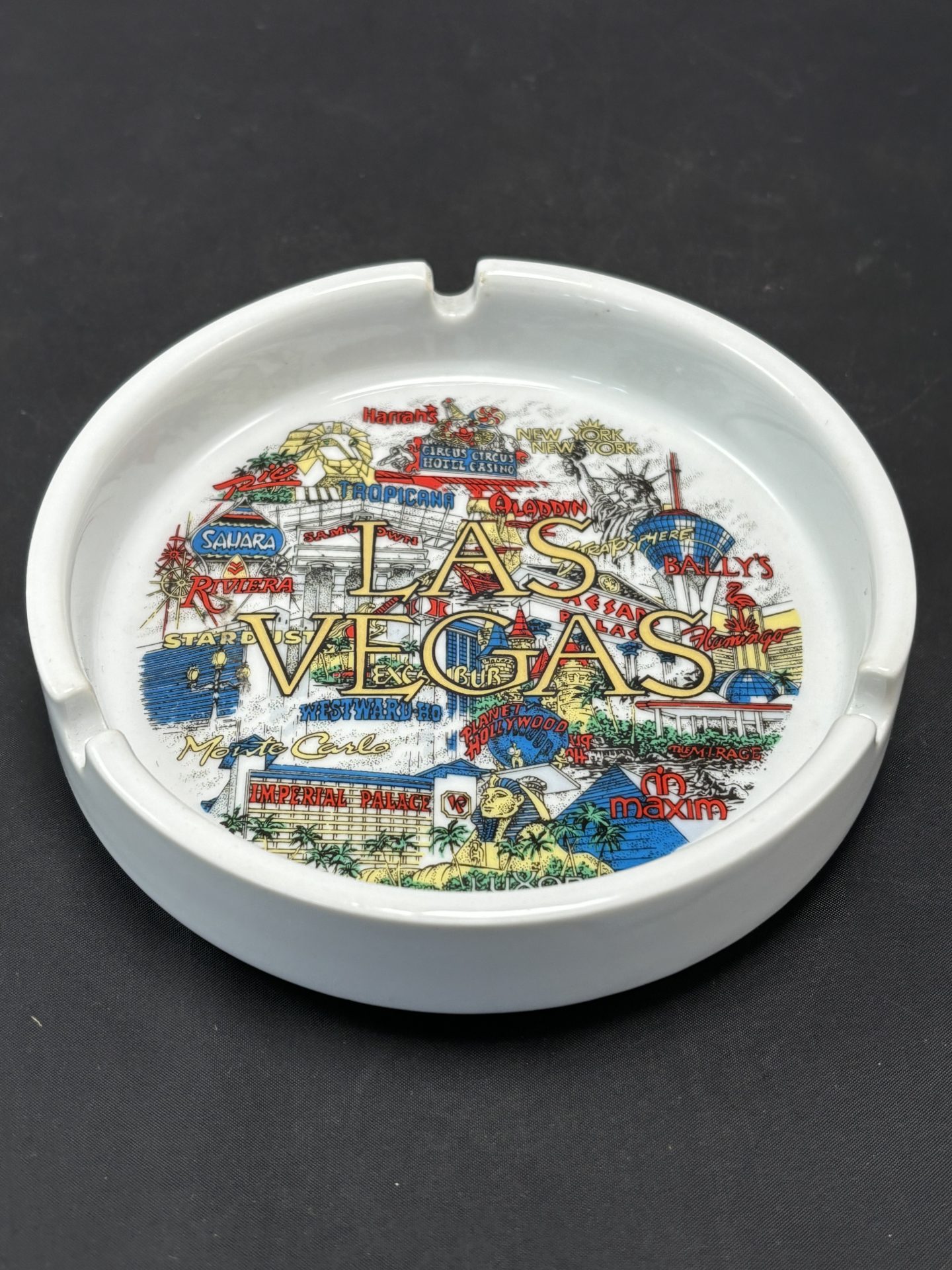 Las Vegas Souvenir Ceramic Ashtray - Picker Place