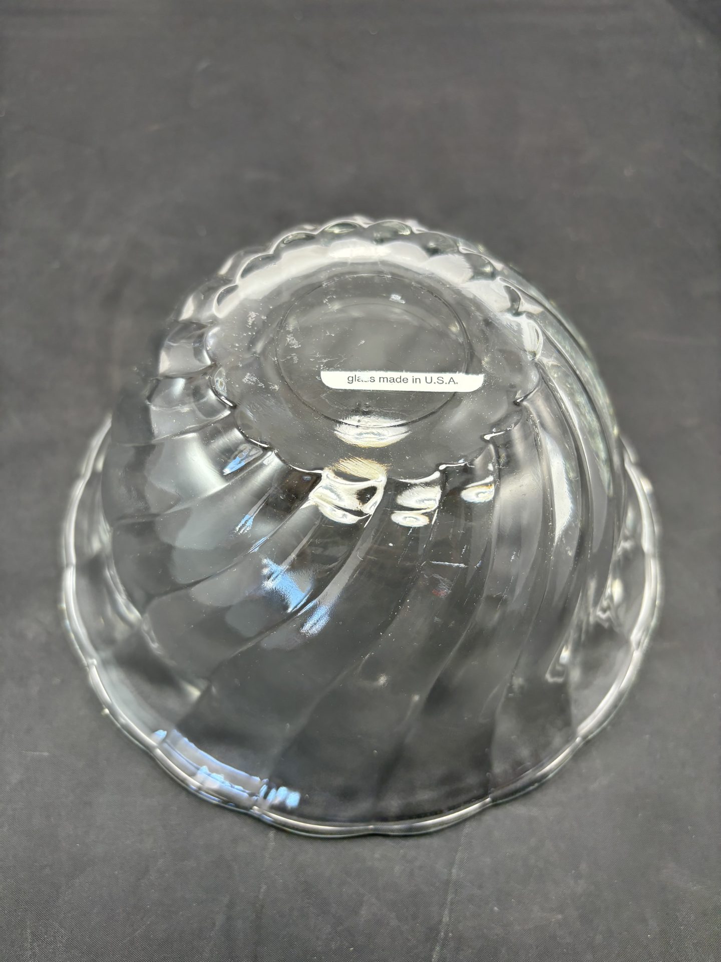 Scalloped Glass Bowl - Picker Place