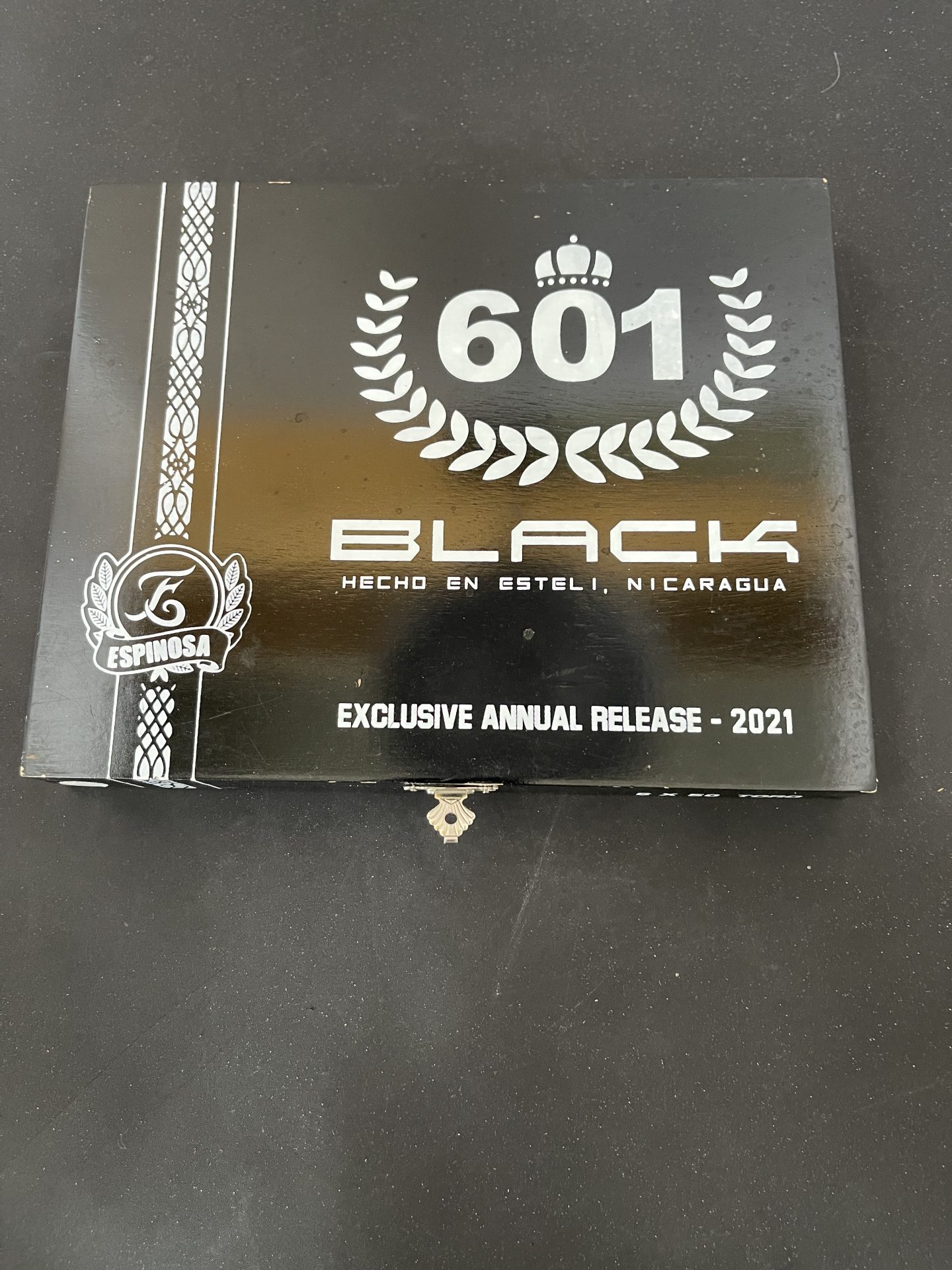 601 Black Cigar Box - Picker Place