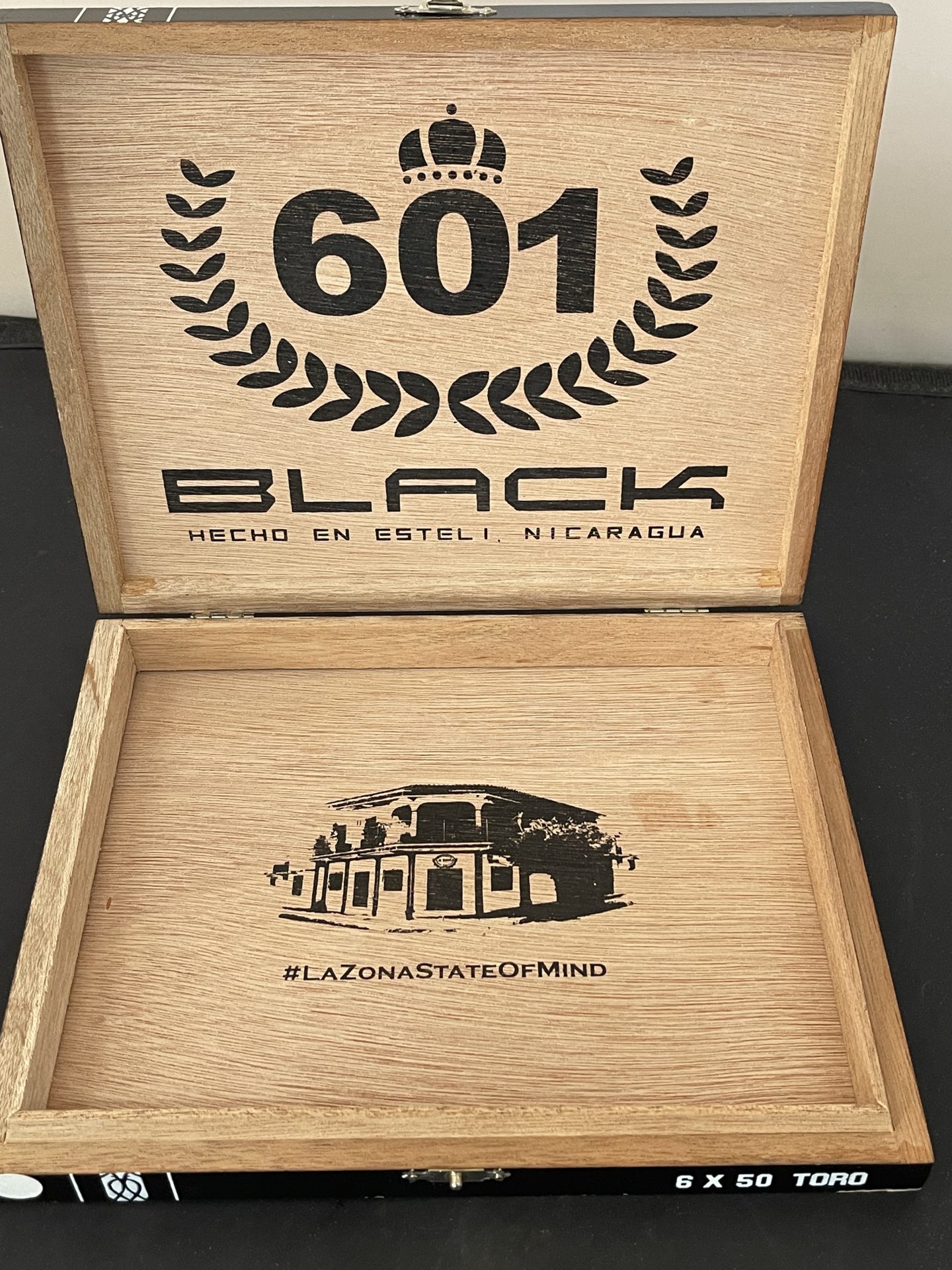 601 Black Cigar Box - Picker Place