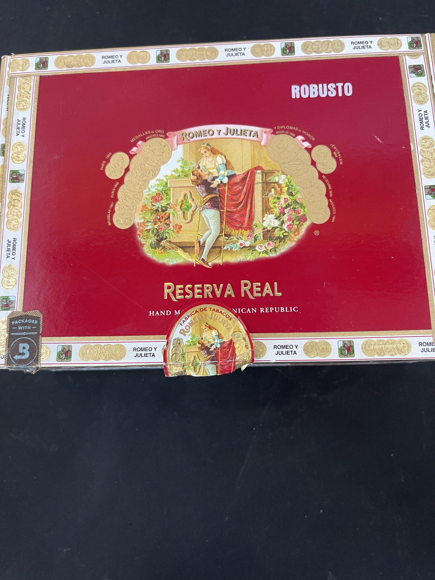 Romeo Y Julieta Robusto Cigar Box - Picker Place
