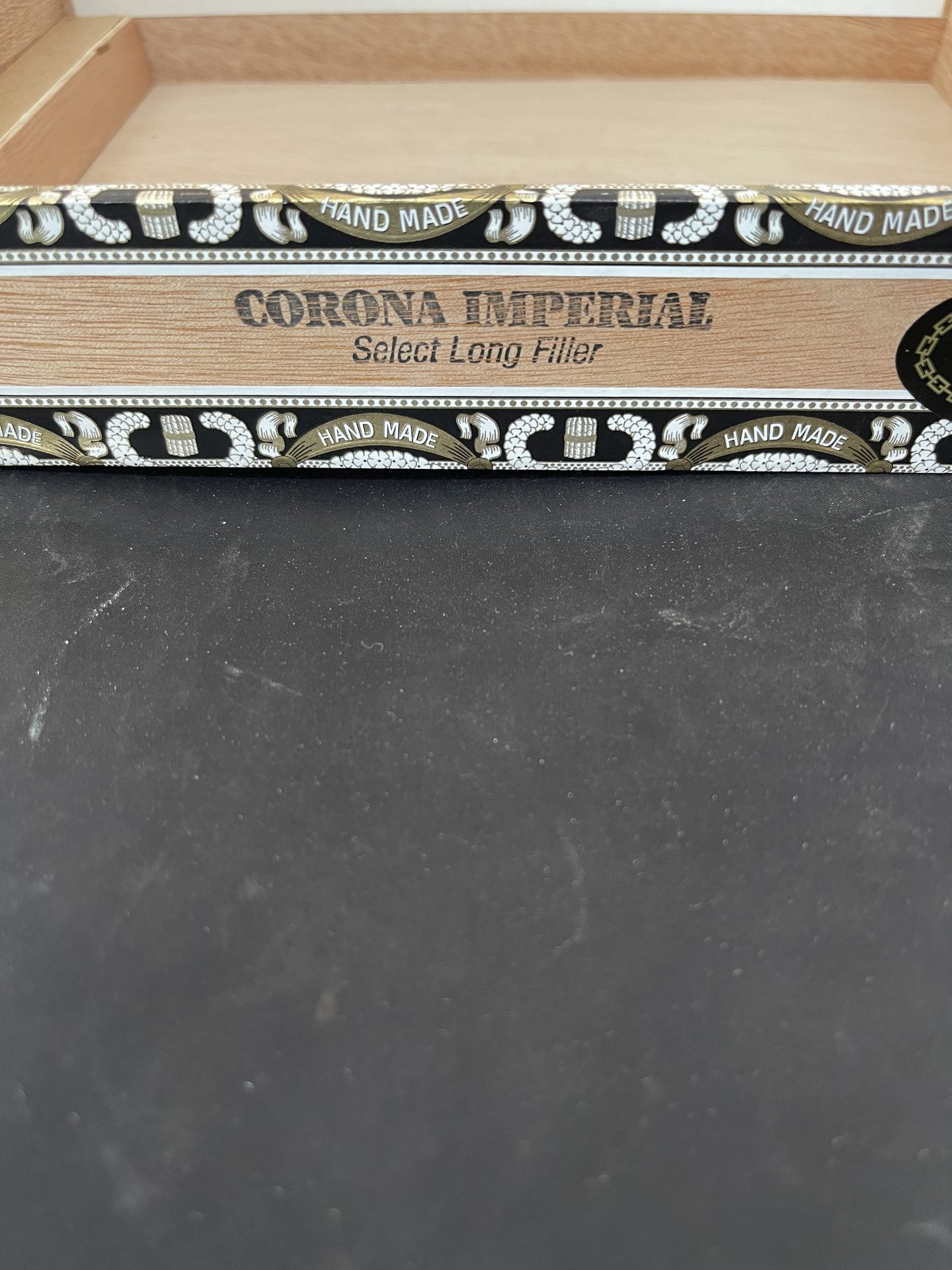 Arturo Fuente Select Long Cigar Box - Picker Place