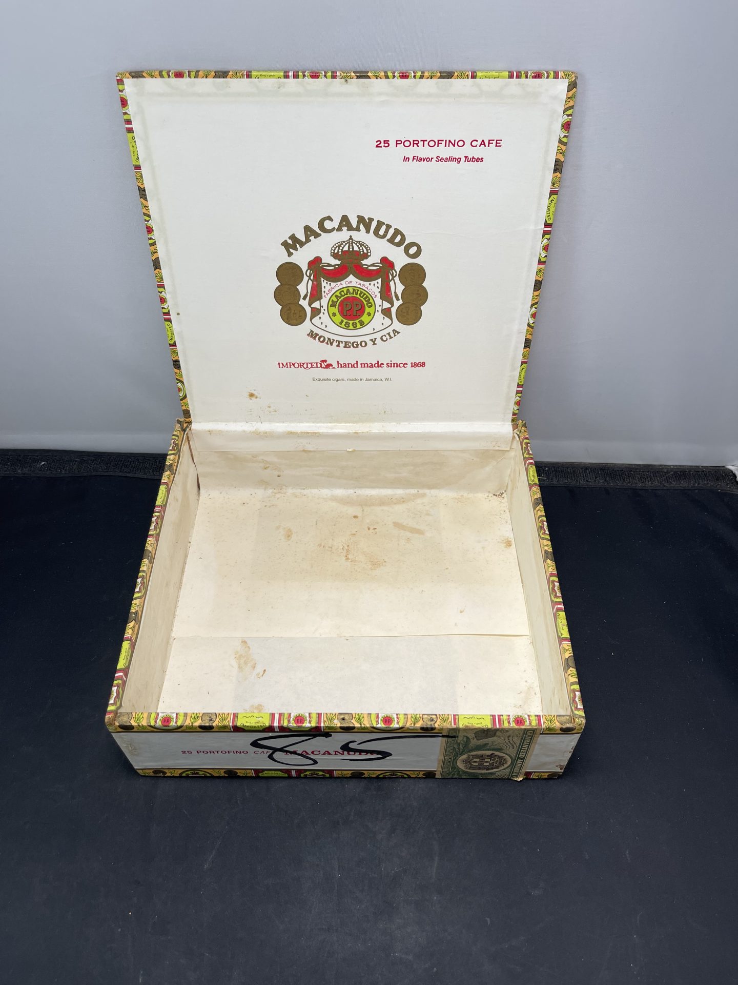 Macanudo Cigar Box - Picker Place