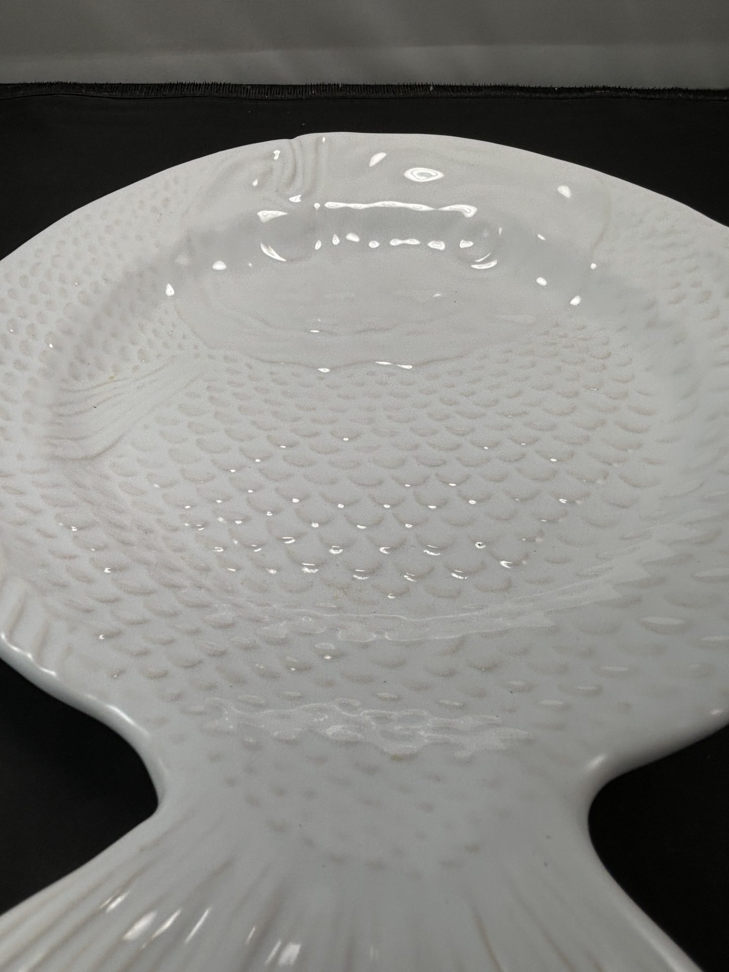 White Ceramic Fish Plate - Picker Place