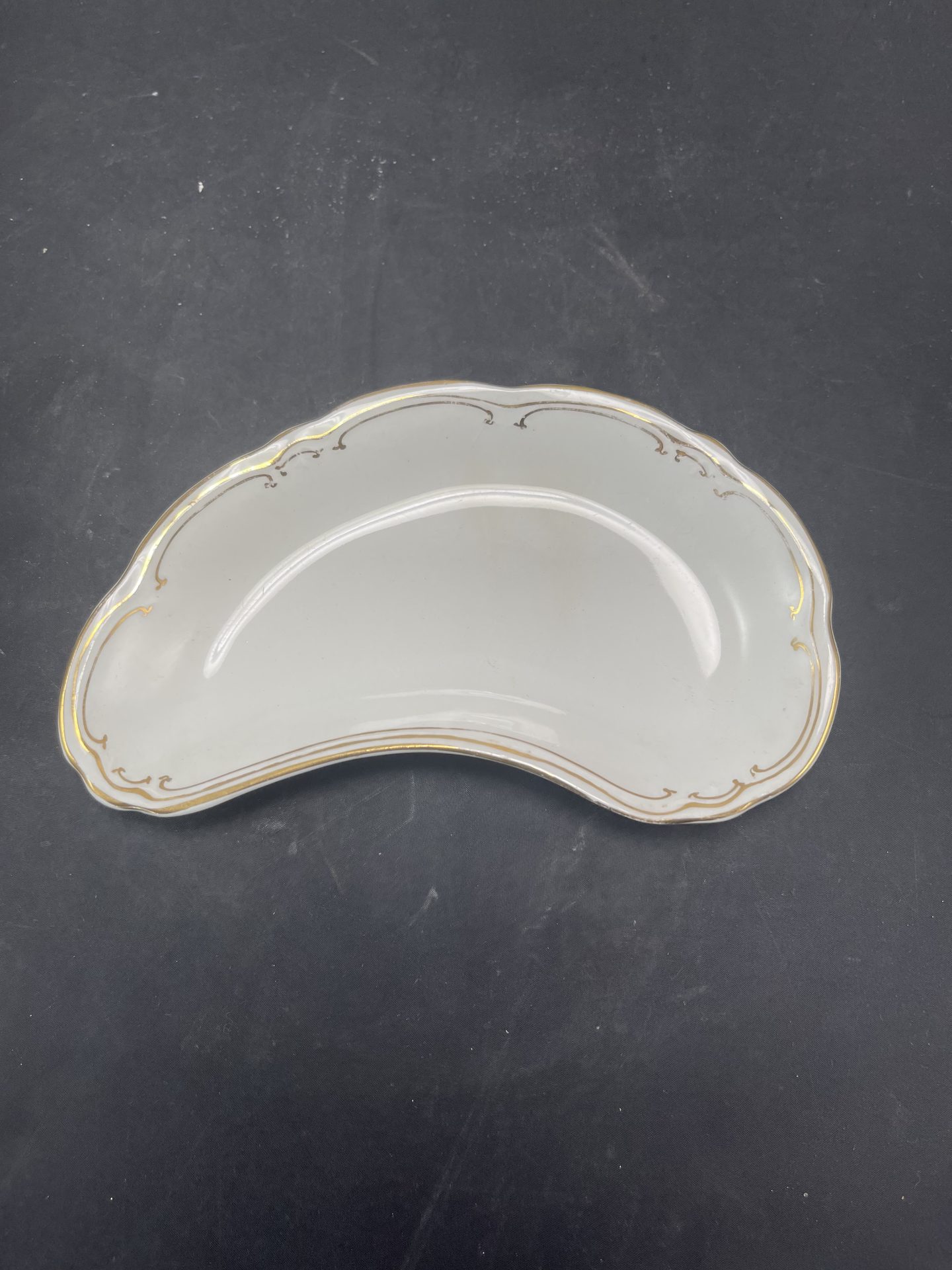 Alfred Meakin Curved Dish - Picker Place