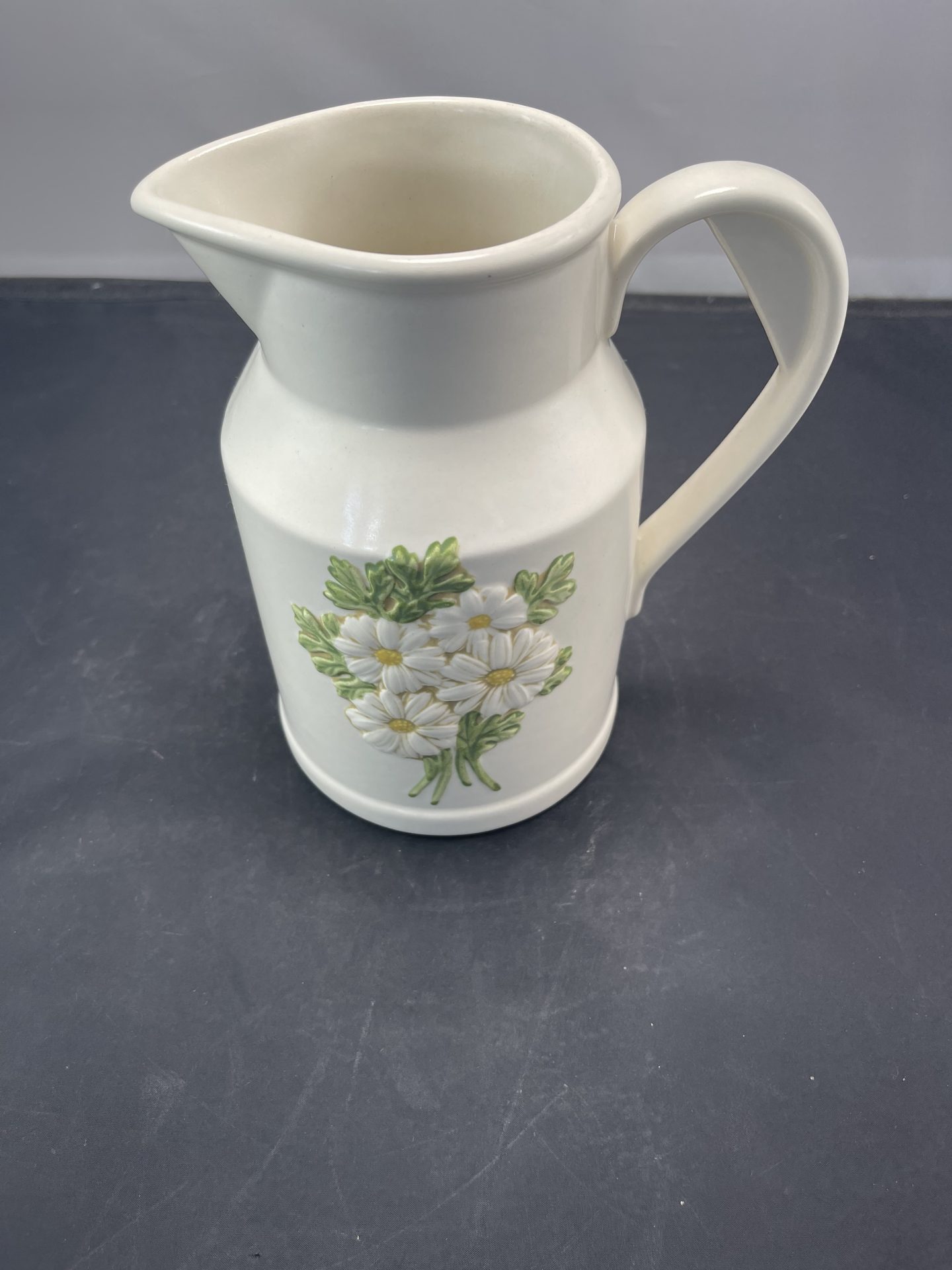 Floral Pitcher - Picker Place