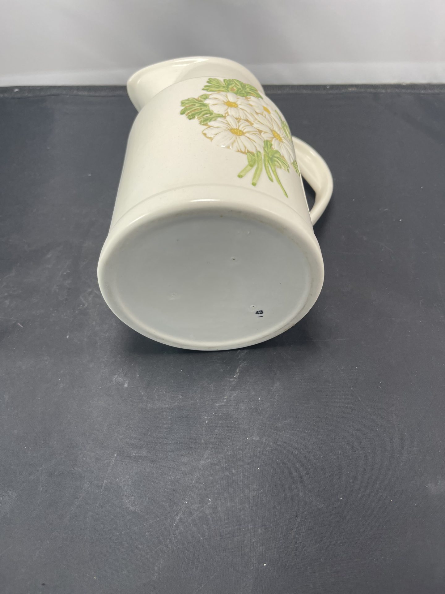 Floral Pitcher - Picker Place