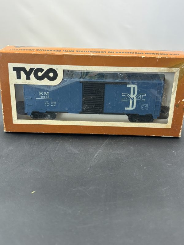 Tyco HO 40' Box Car - Picker Place