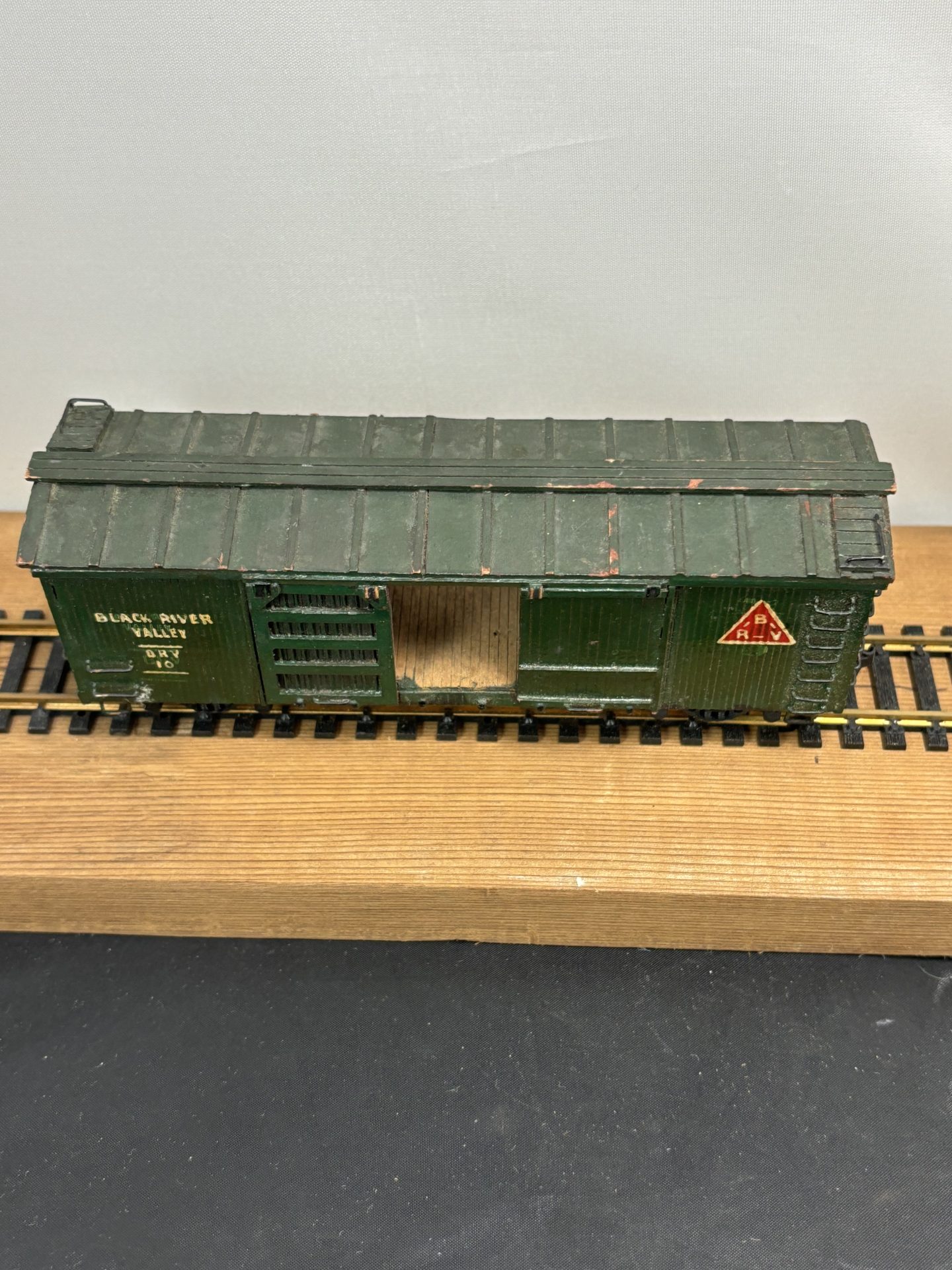 Wooden HO Custom Painted Box Car - Picker Place