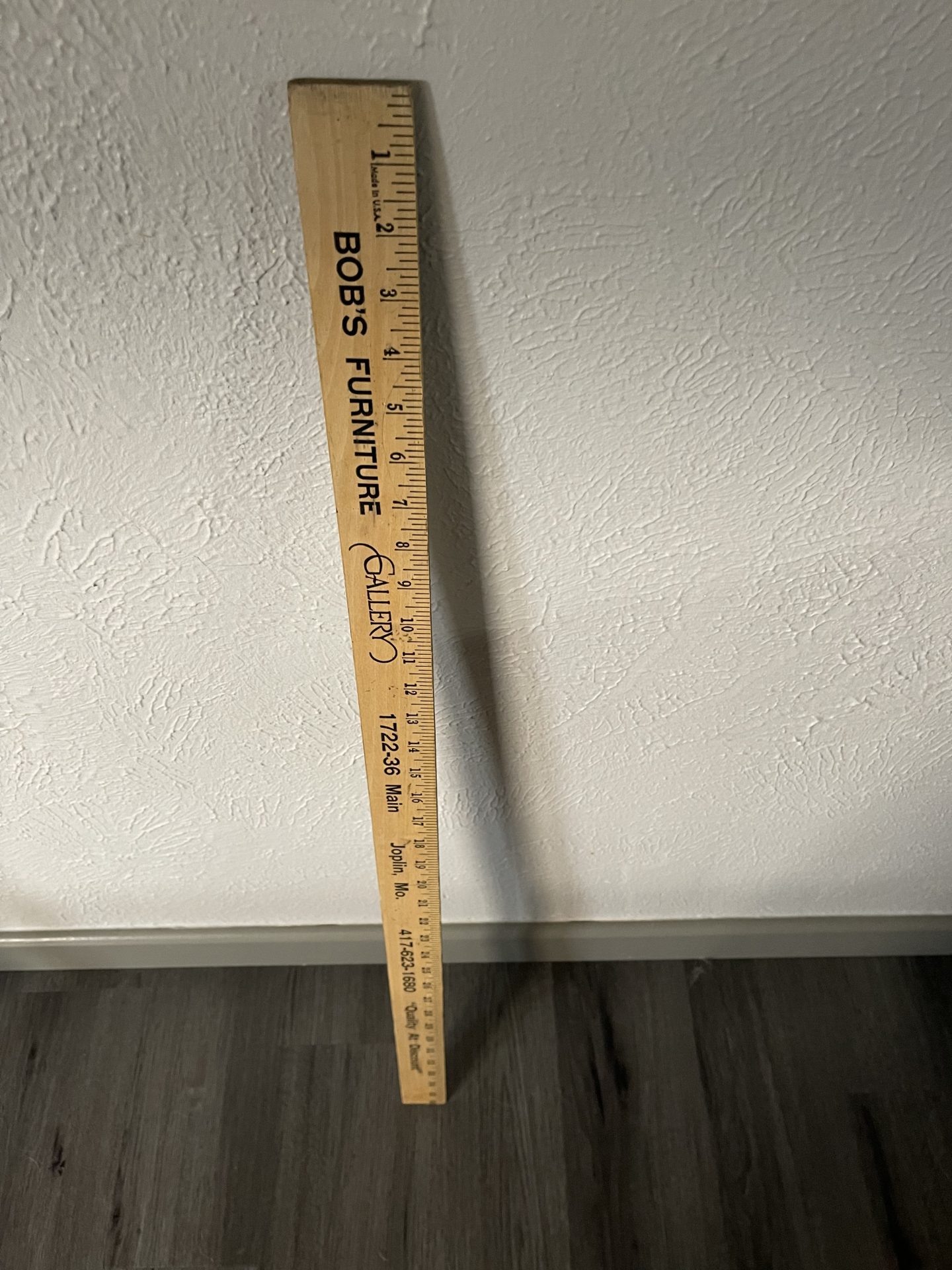 Bob's Furniture Yard Stick @DFW - Picker Place