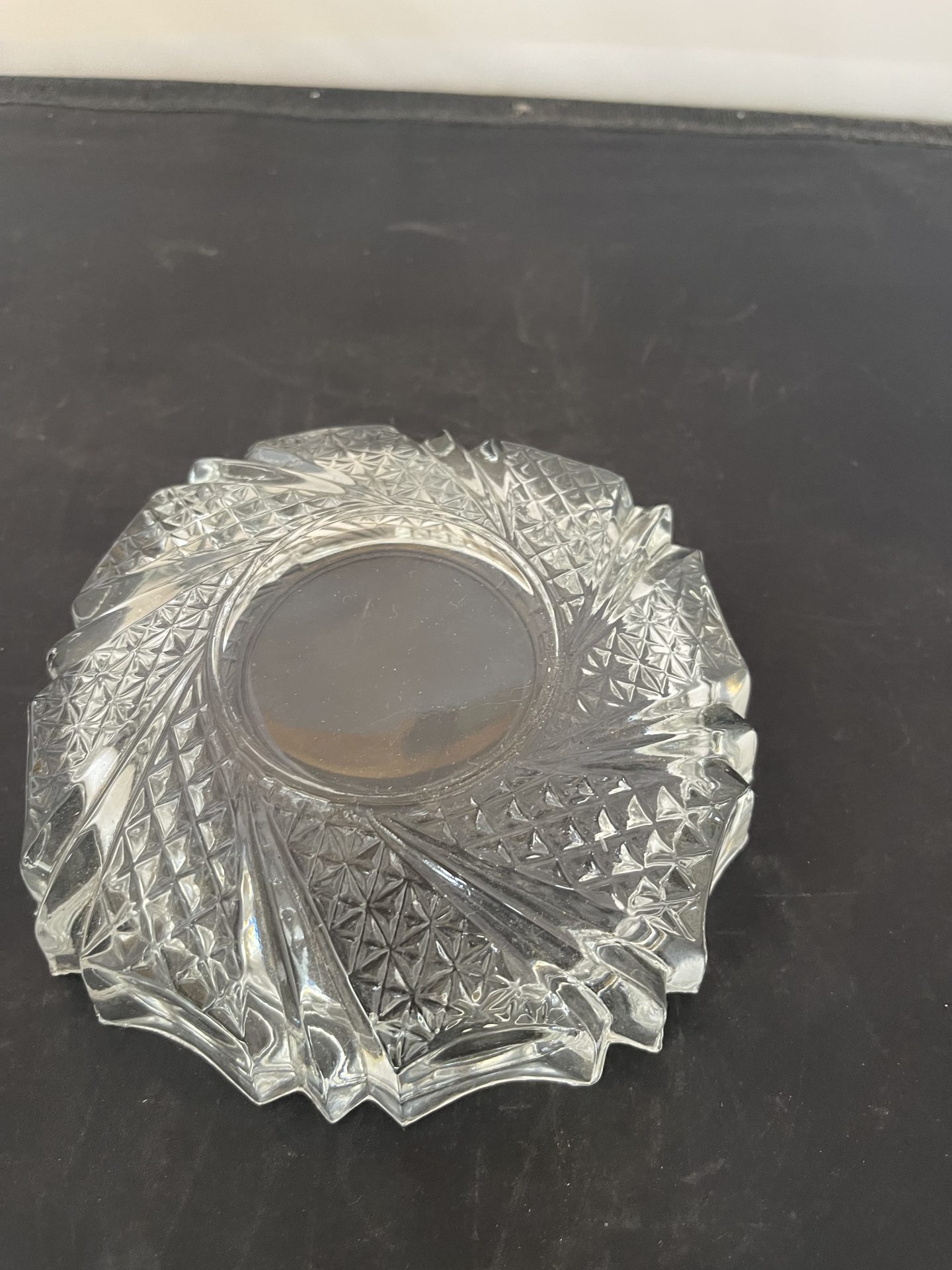 Heavy Crystal Glass Ashtray - Picker Place