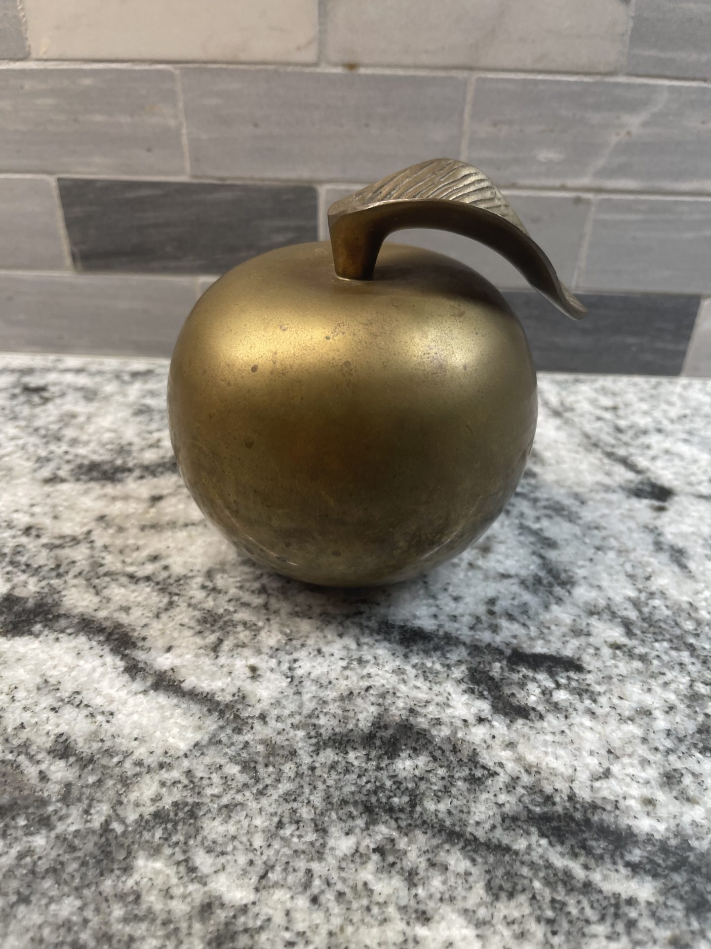 Large Brass Apple @DFW - Picker Place