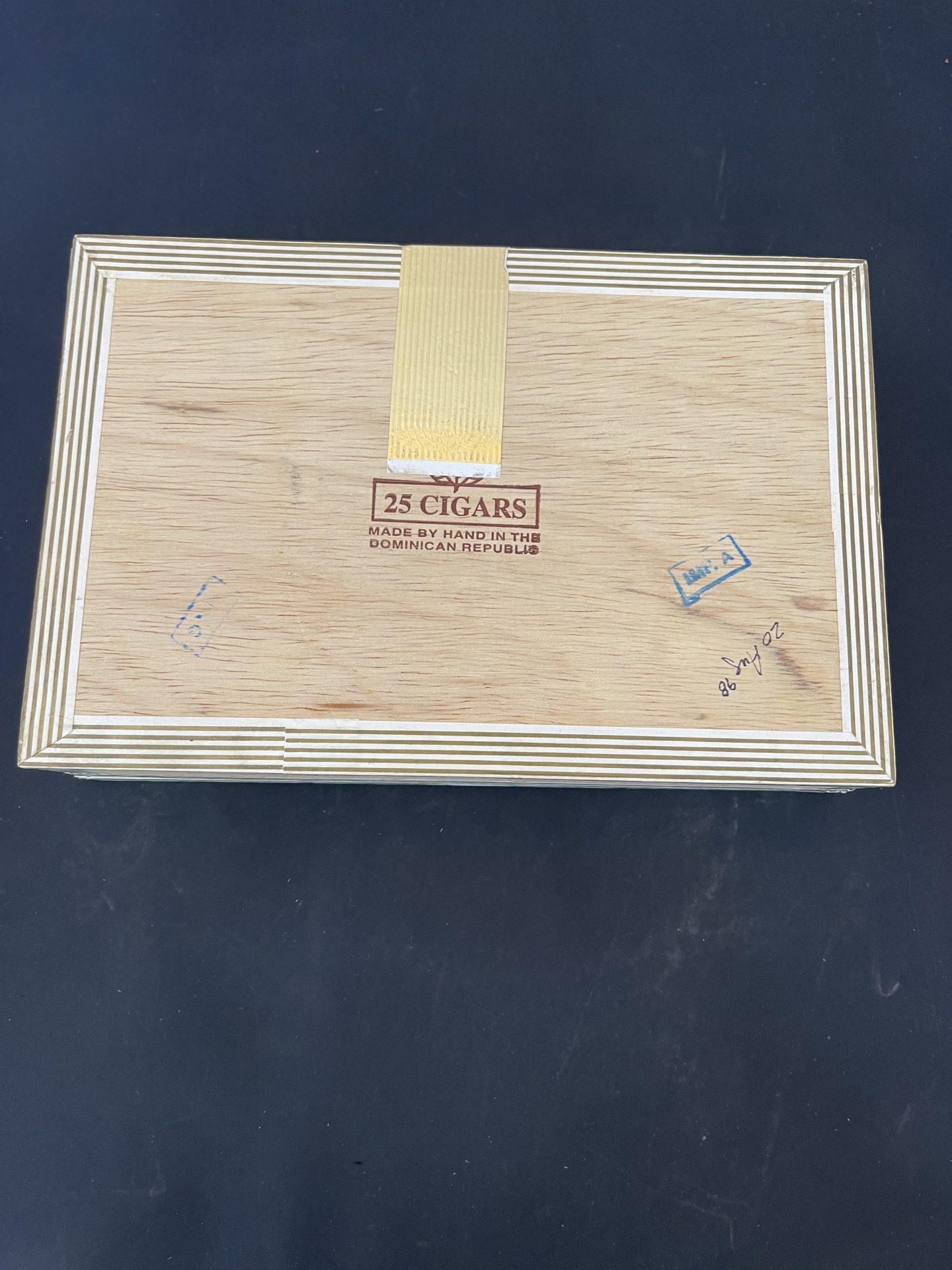 No.10 Premium Cigar Box - Picker Place