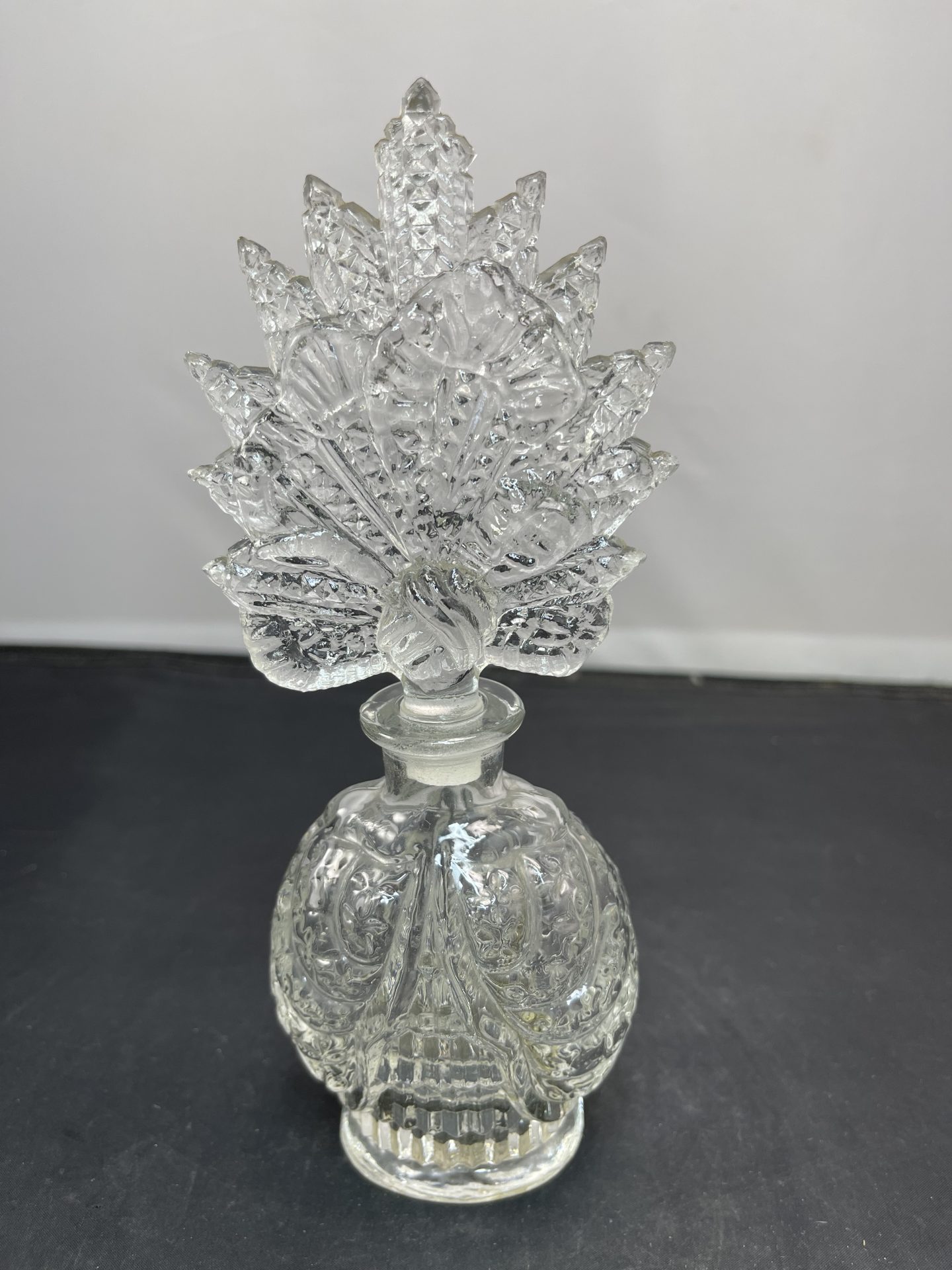 Crystal Glass Perfume Bottle - Picker Place