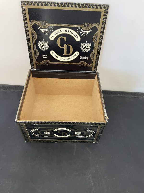 Cuban Delights Cigar Box | Picker Place