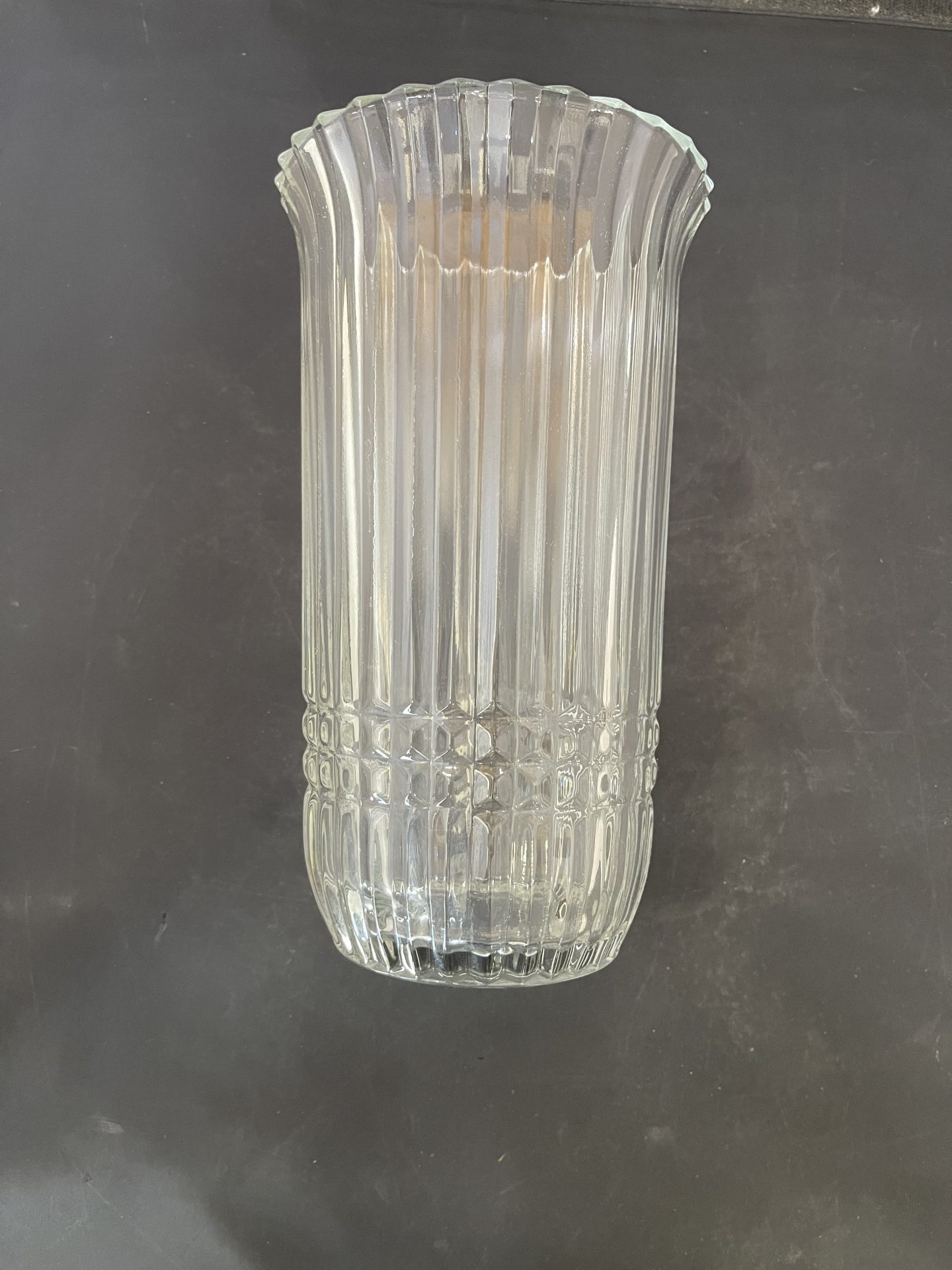 1986 Ribbed FTDA Vase - Picker Place