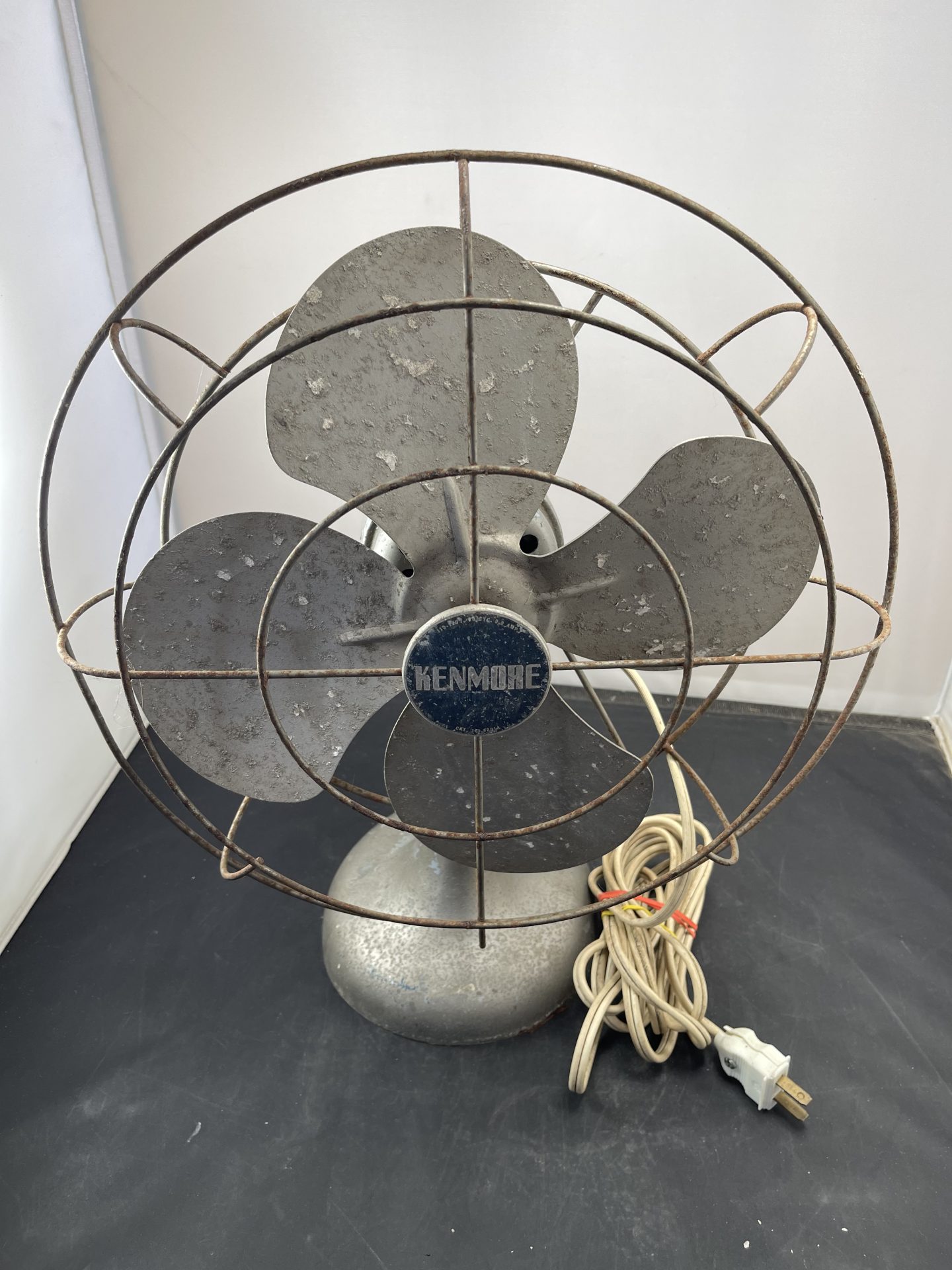 Oscillating Kenmore Desk Fan - Picker Place