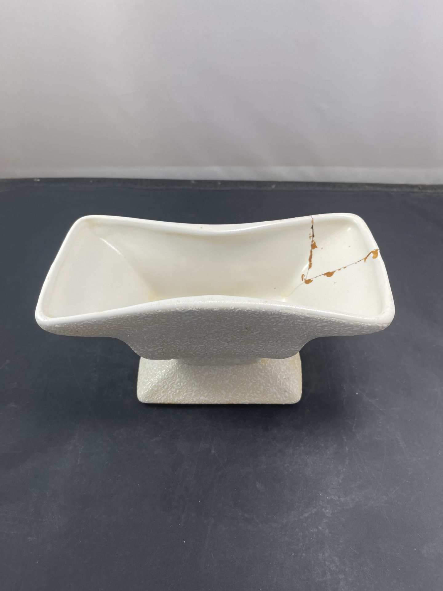 Speckled Finish White/Ivory Planter - Picker Place