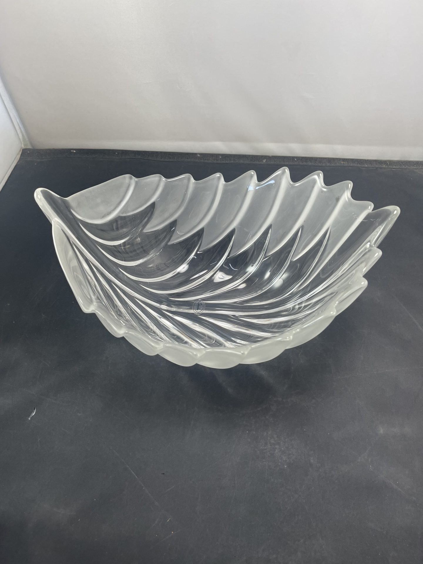 Frosted Glass Leaf Shaped Bowl - Picker Place