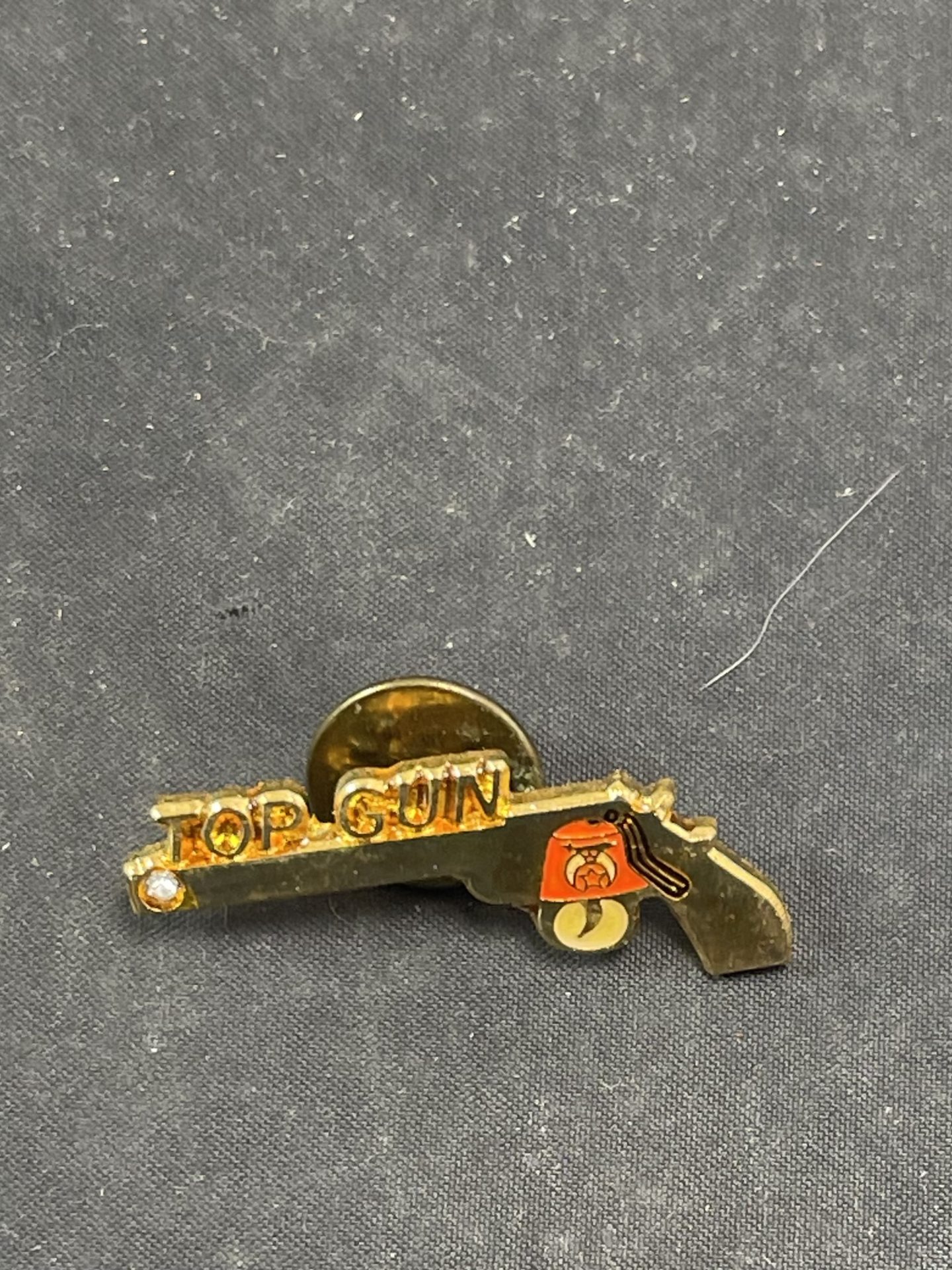 Top Gun Lapel Pin - Picker Place