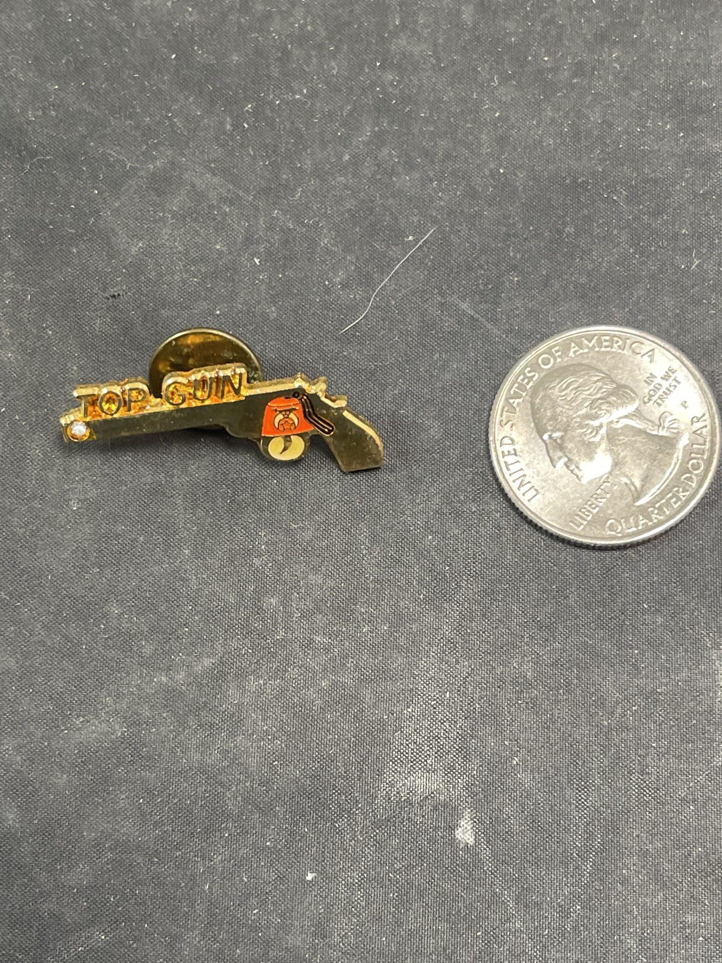 Top Gun Lapel Pin - Picker Place