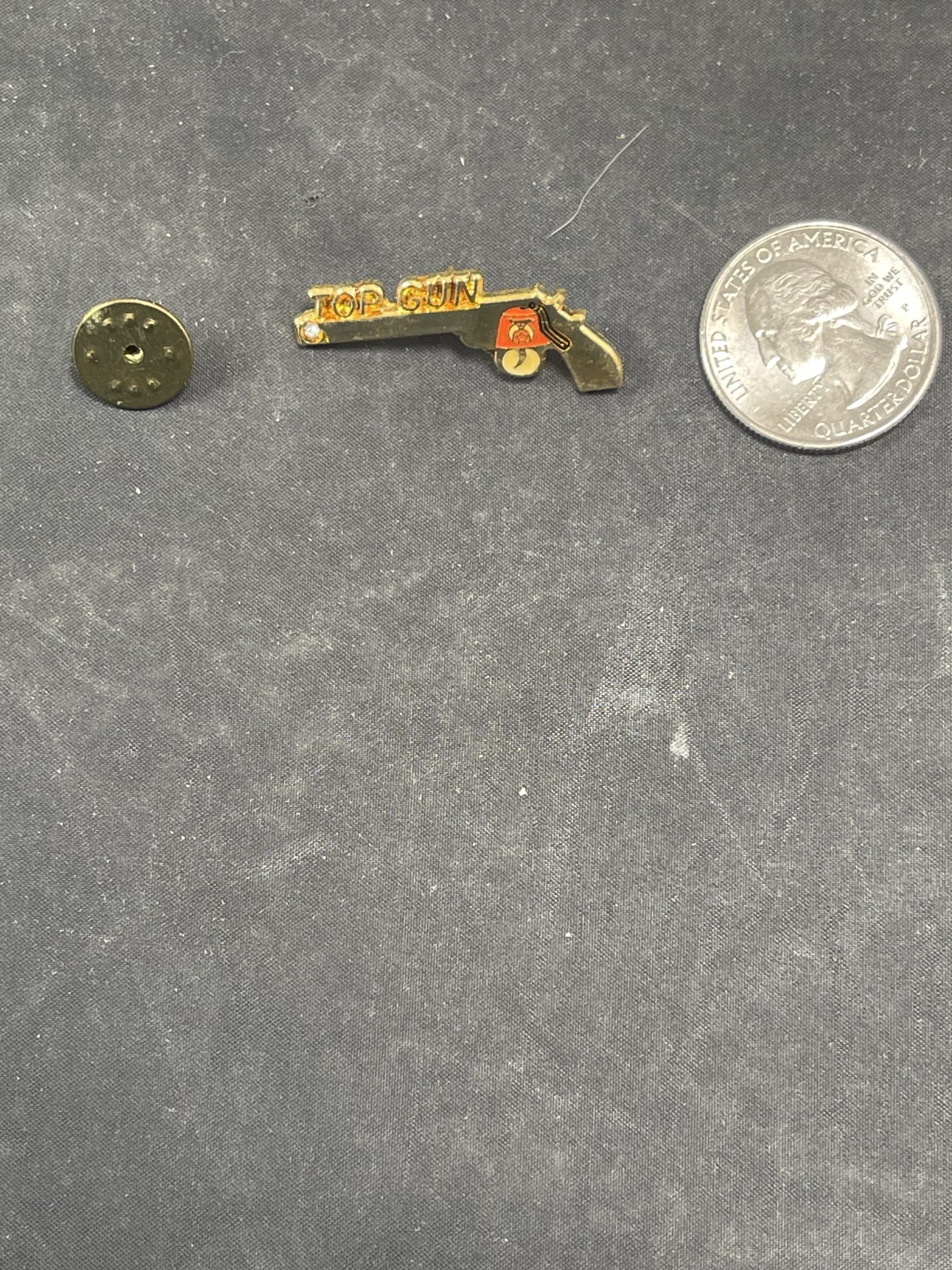 Top Gun Lapel Pin - Picker Place