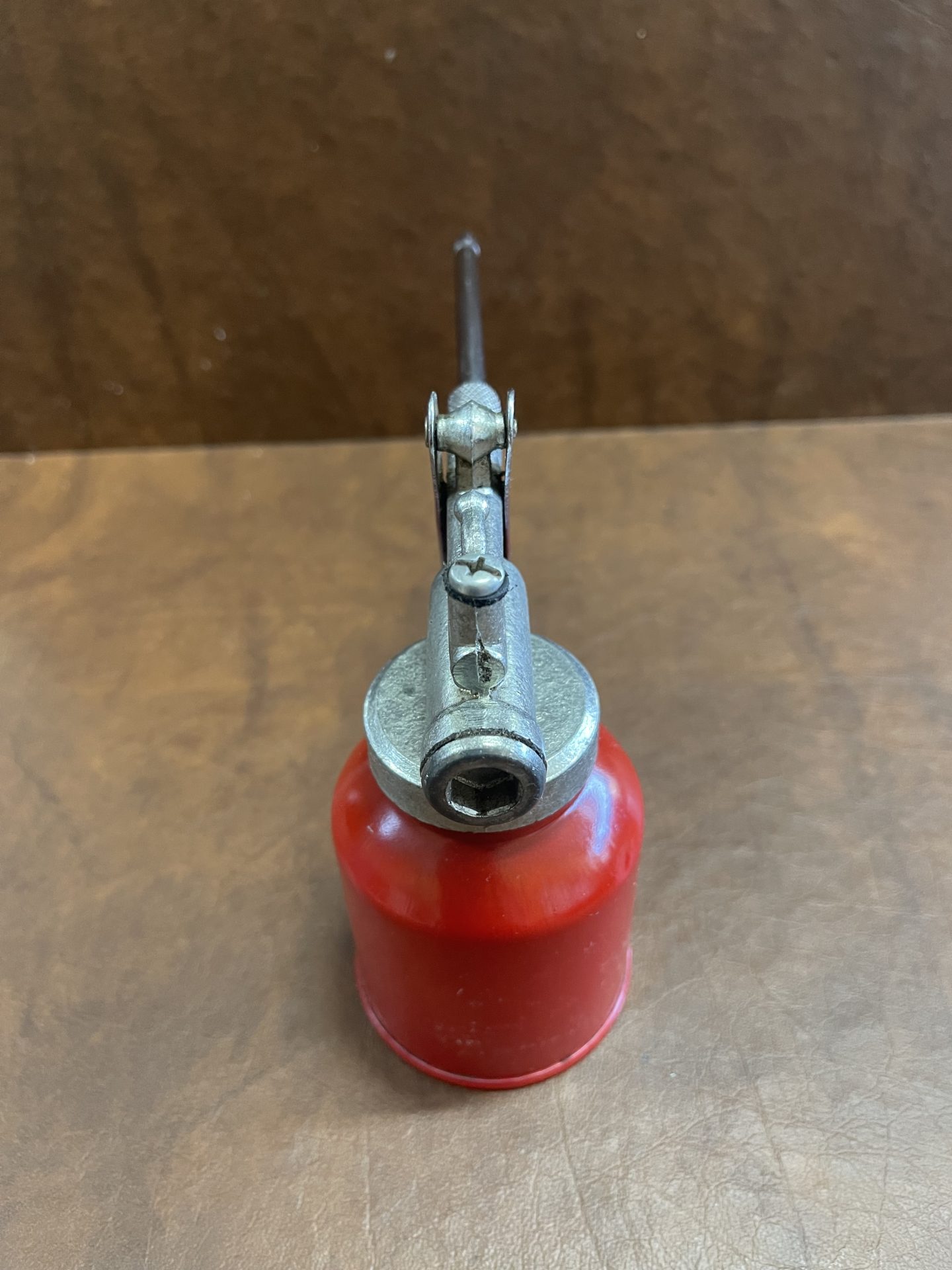 Oil Gun Pressure Fed - Red - Picker Place